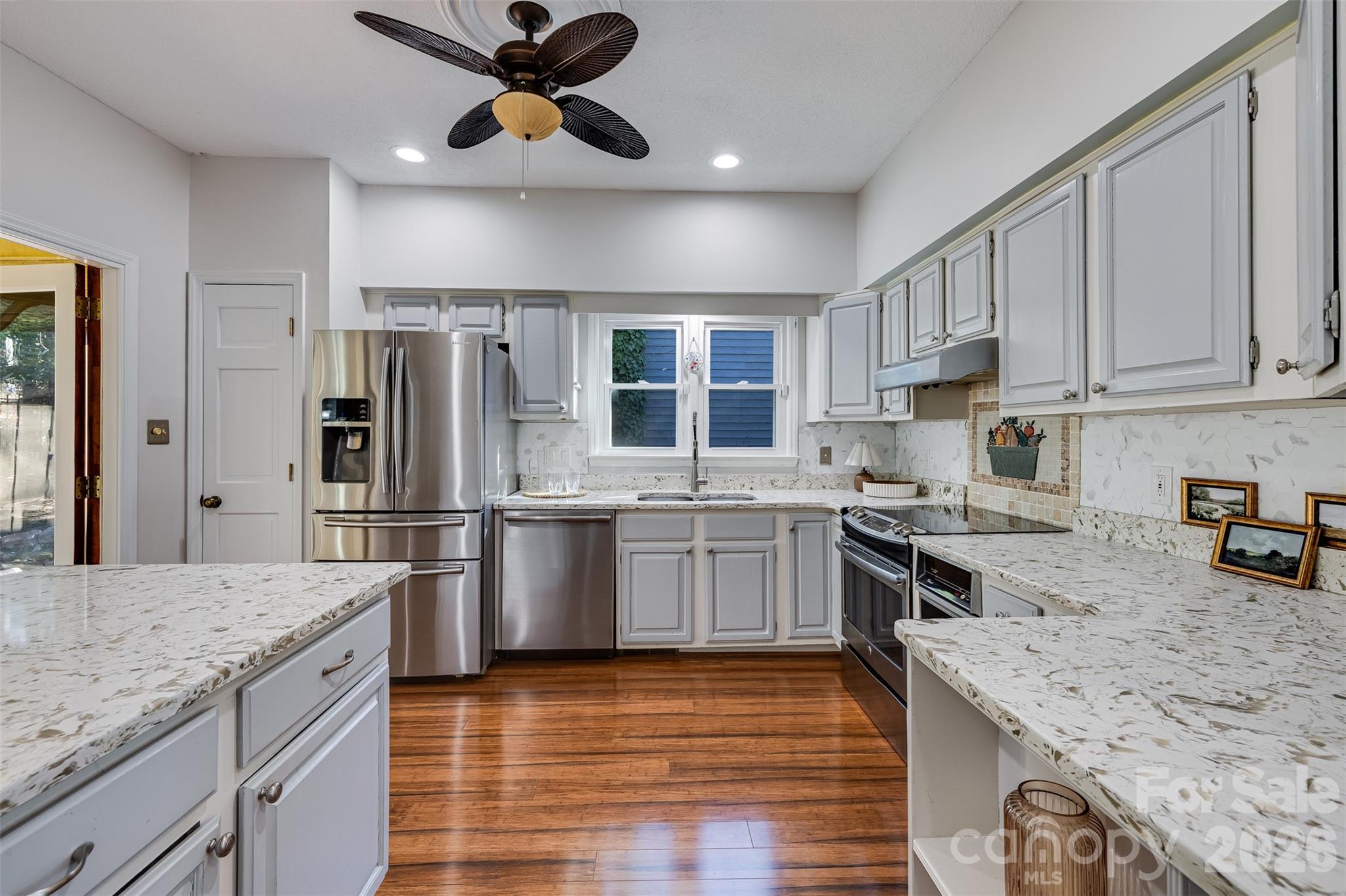 20 Quayside Court, Lake Wylie, SC - photo 9 of 31