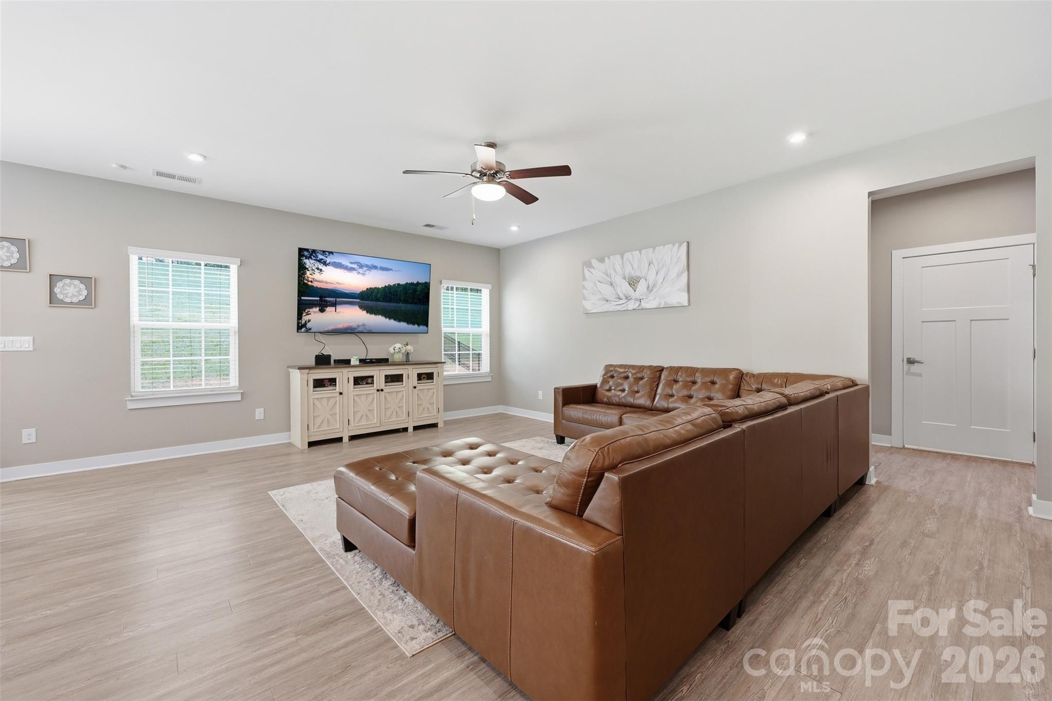 Photo 8 of 10258 Paper Birch Drive, Charlotte, NC
