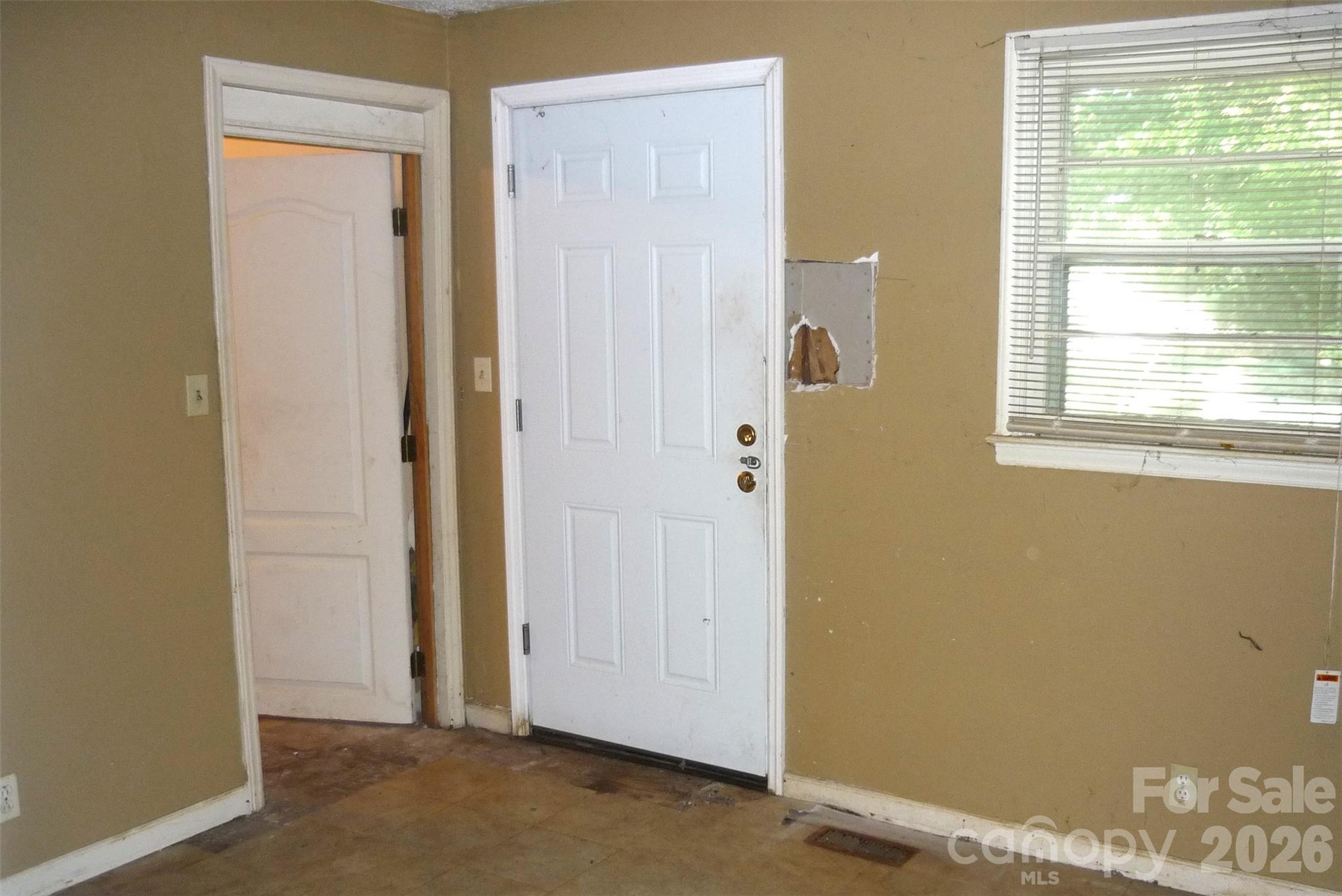 407 N Pear Street, Gastonia, NC - photo 28 of 34