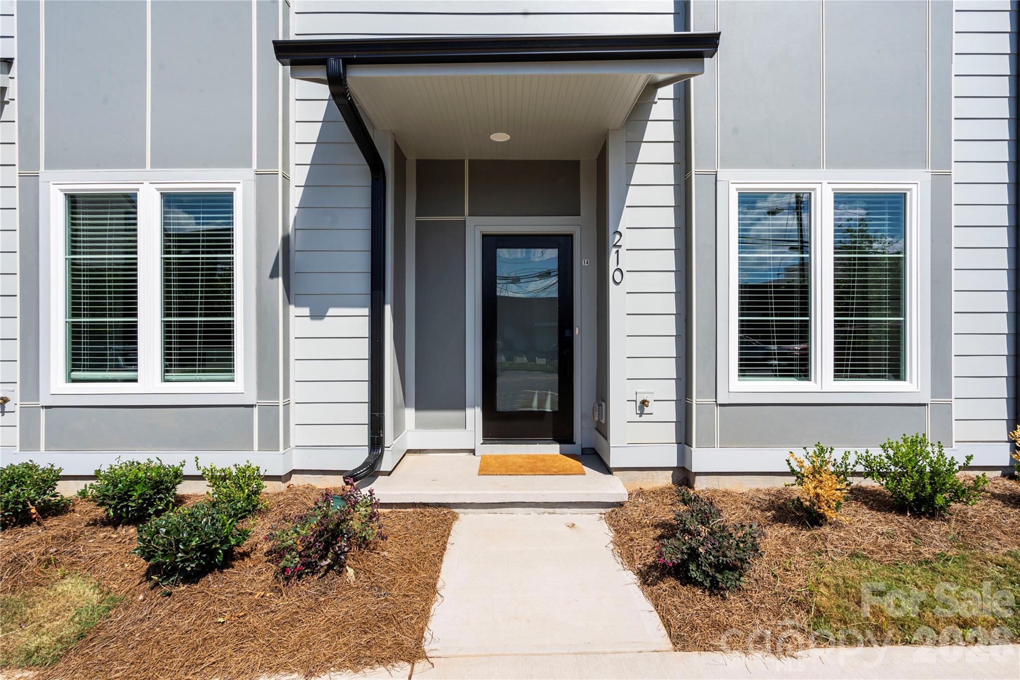 242 Freeland Lane, Charlotte, NC - photo 2 of 30