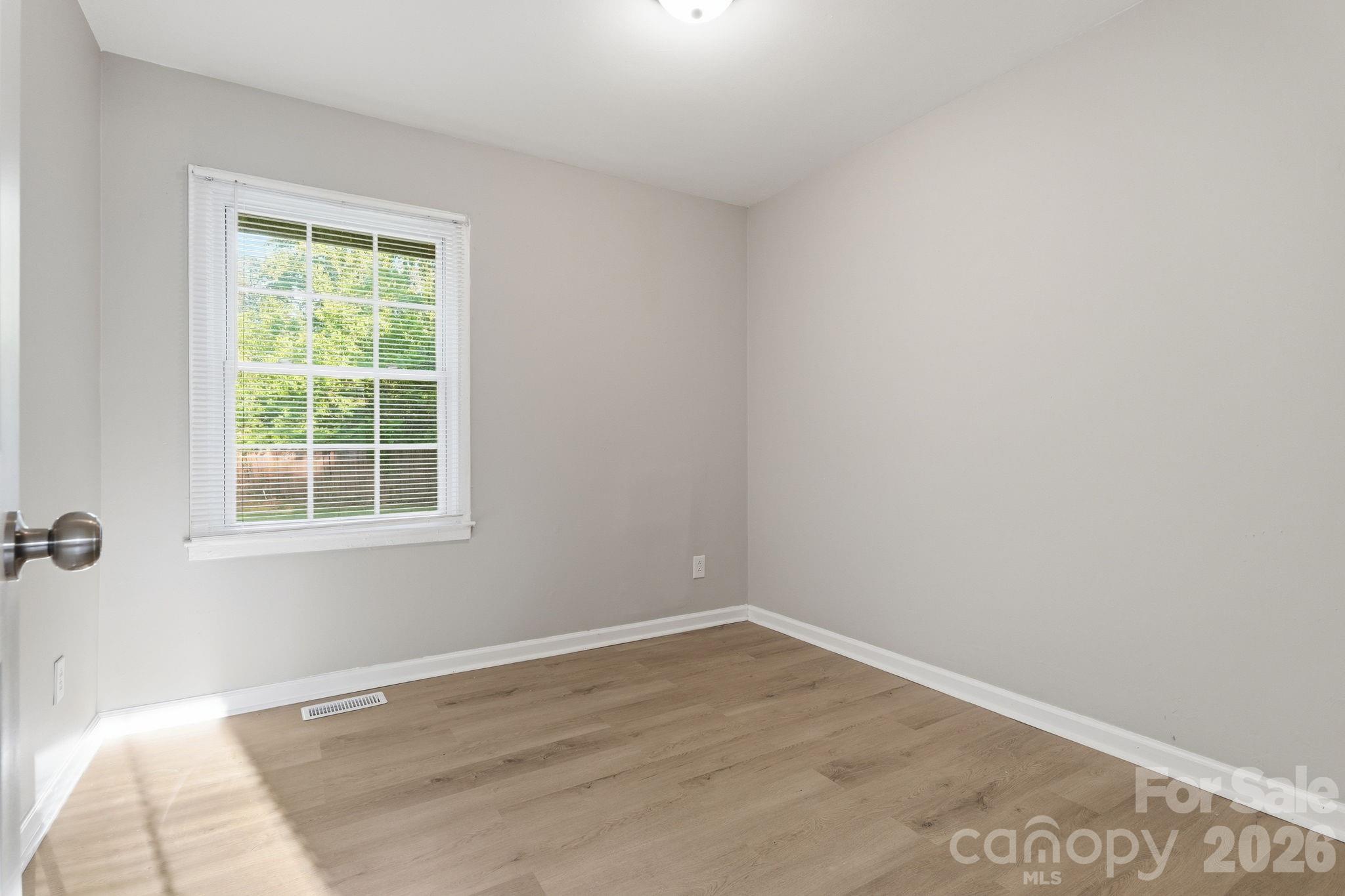 364 Leafmore Drive, Charlotte, NC - photo 13 of 23