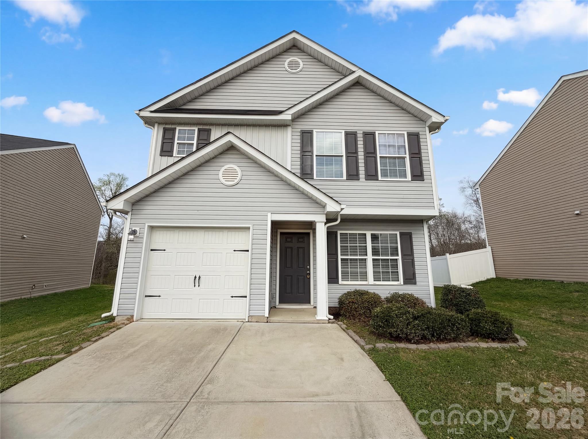 Home for sale at 3013 Chatuge Court, Charlotte, NC — photo 1 of 18