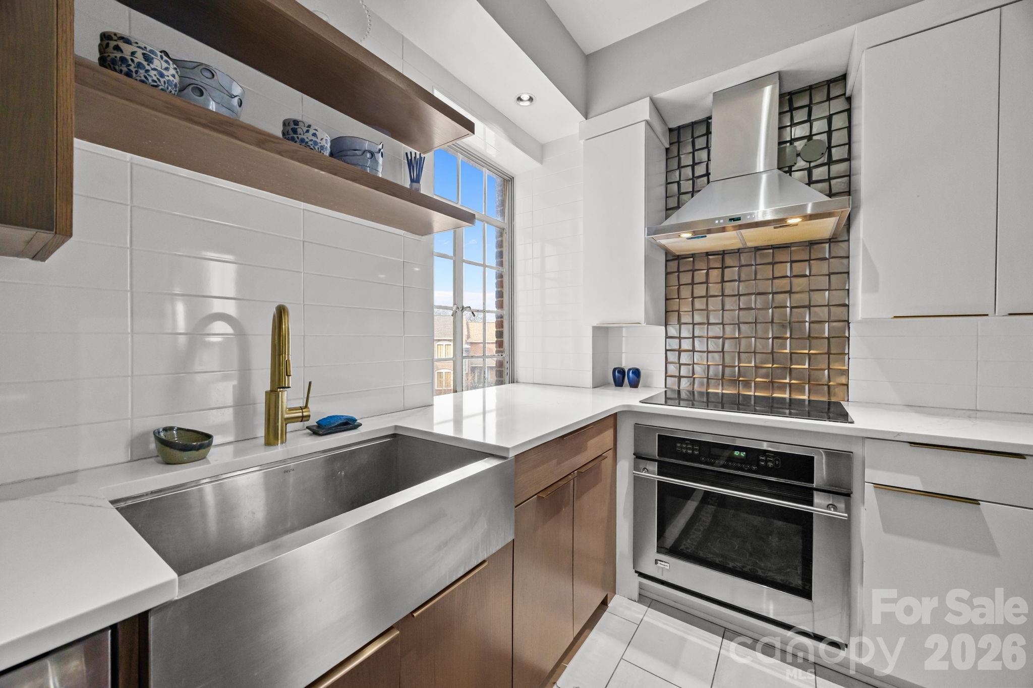 Photo 17 of 301 W 10th Street308, Charlotte, NC