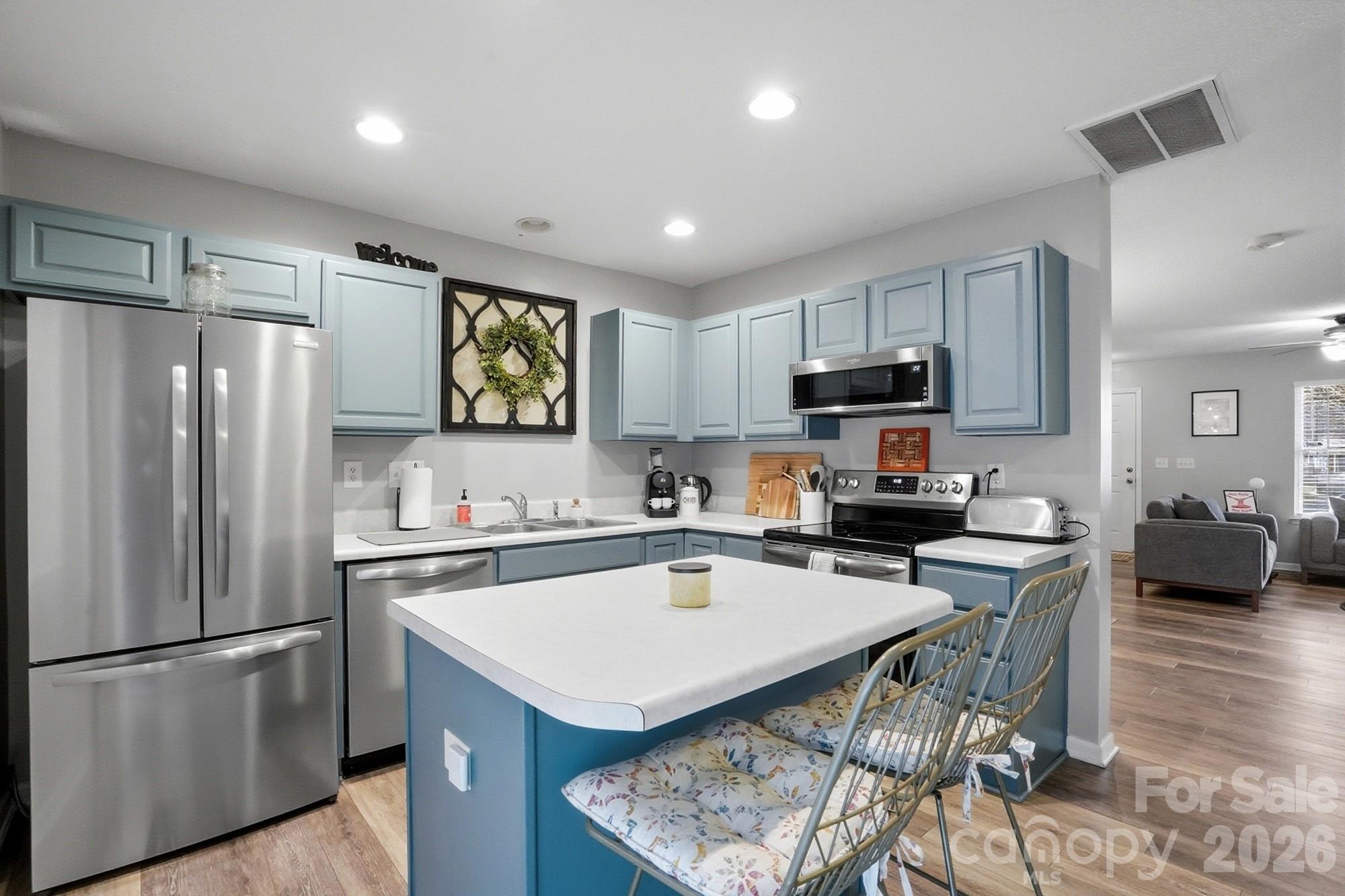 Photo 15 of 12350 Hennigan Place Lane, Charlotte, NC