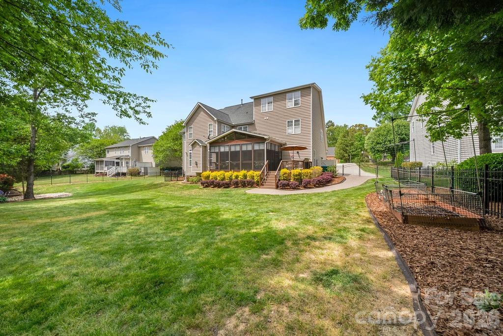 10826 Persimmon Creek Drive, Mint Hill, NC - photo 40 of 48