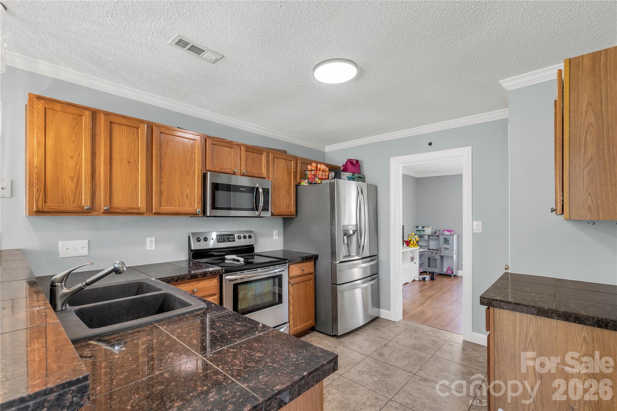 Photo 16 of 13213 Lampmeade Lane, Charlotte, NC