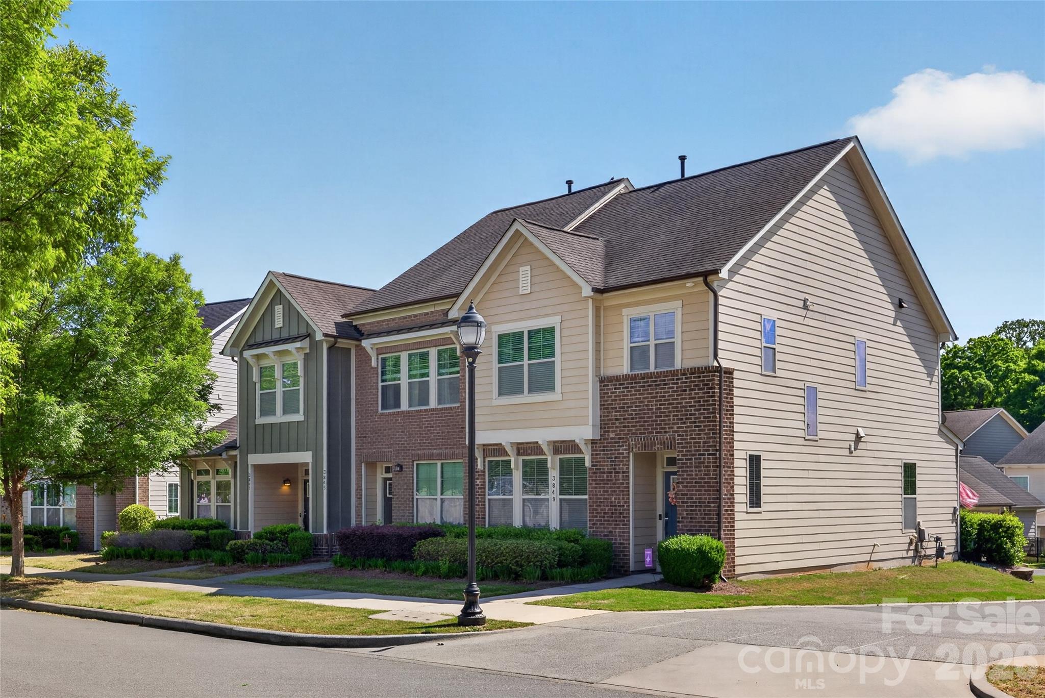 Photo 3 of 3841 Willow Green Place, Charlotte, NC