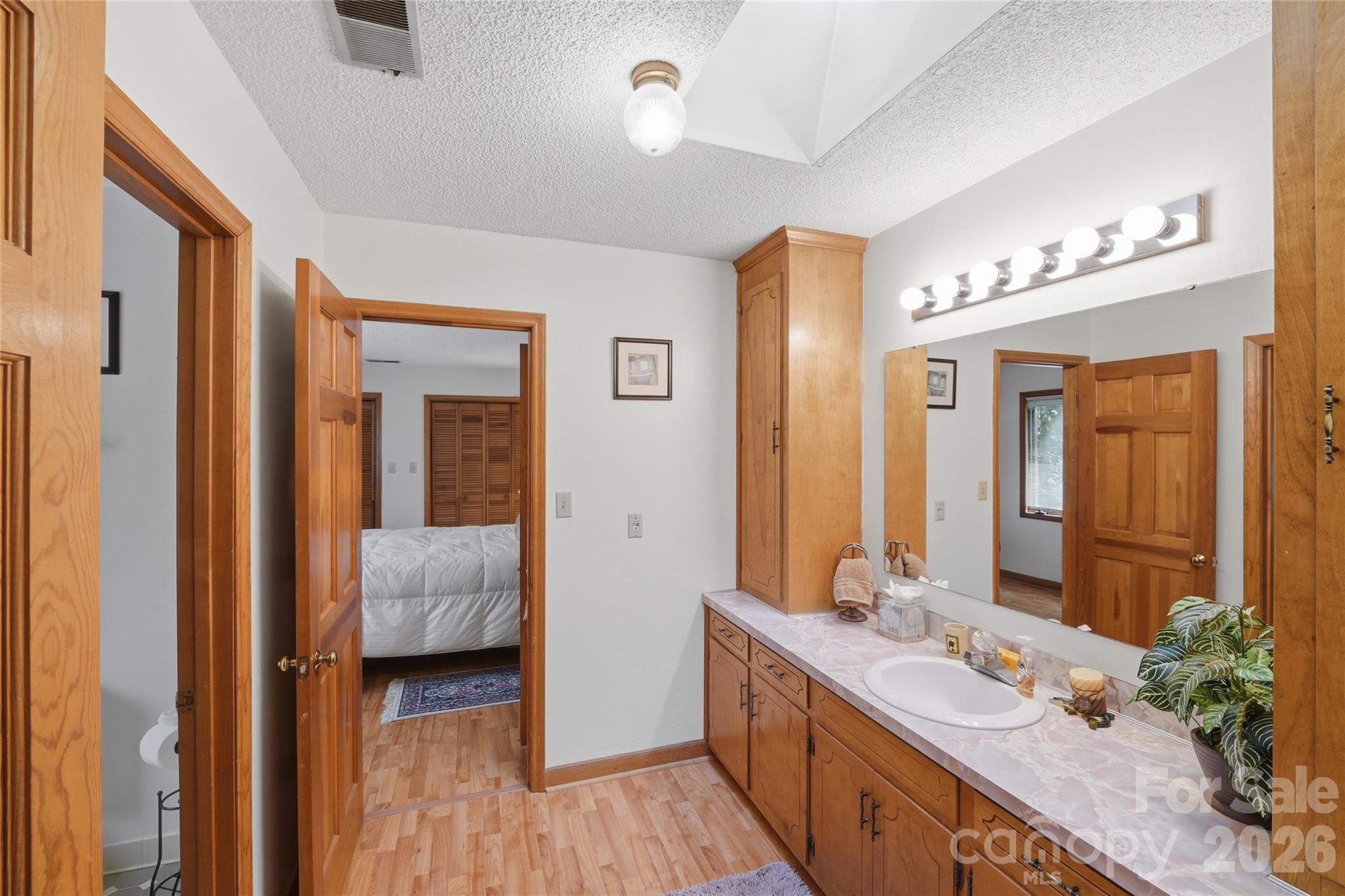 Photo 31 of 7040 Summer Place, Charlotte, NC