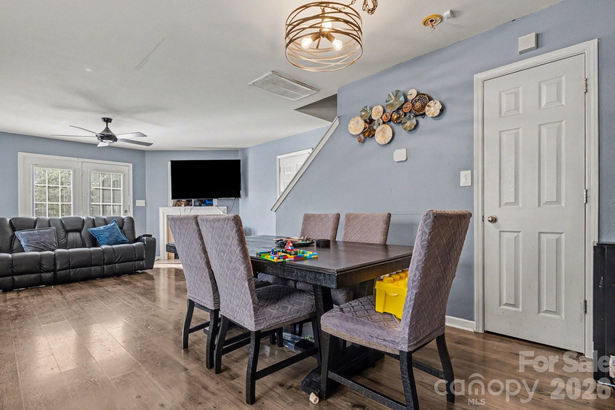 Photo 3 of 1409 Majestic Meadow Drive, Charlotte, NC