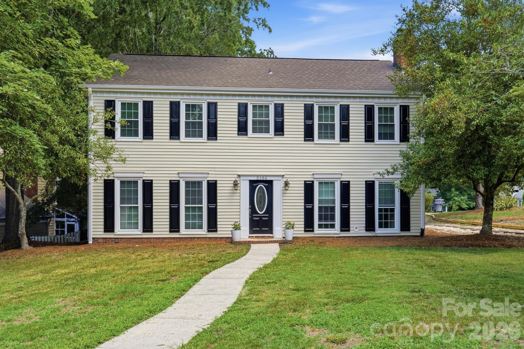 Home for sale at 2106 Caleo Circle, Charlotte, NC — photo 1 of 42