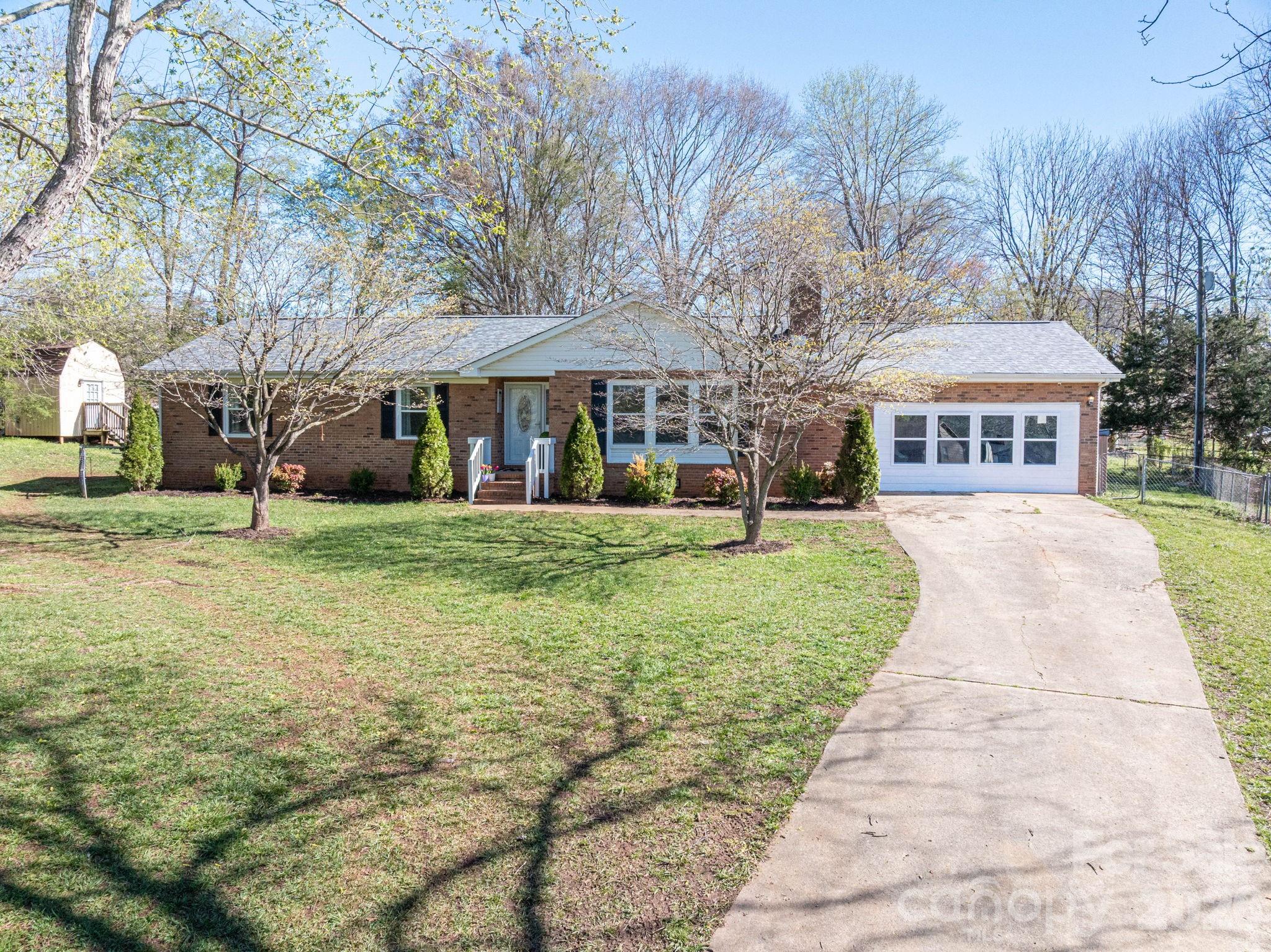 Photo 3 of 4804 Cedar Court, Gastonia, NC