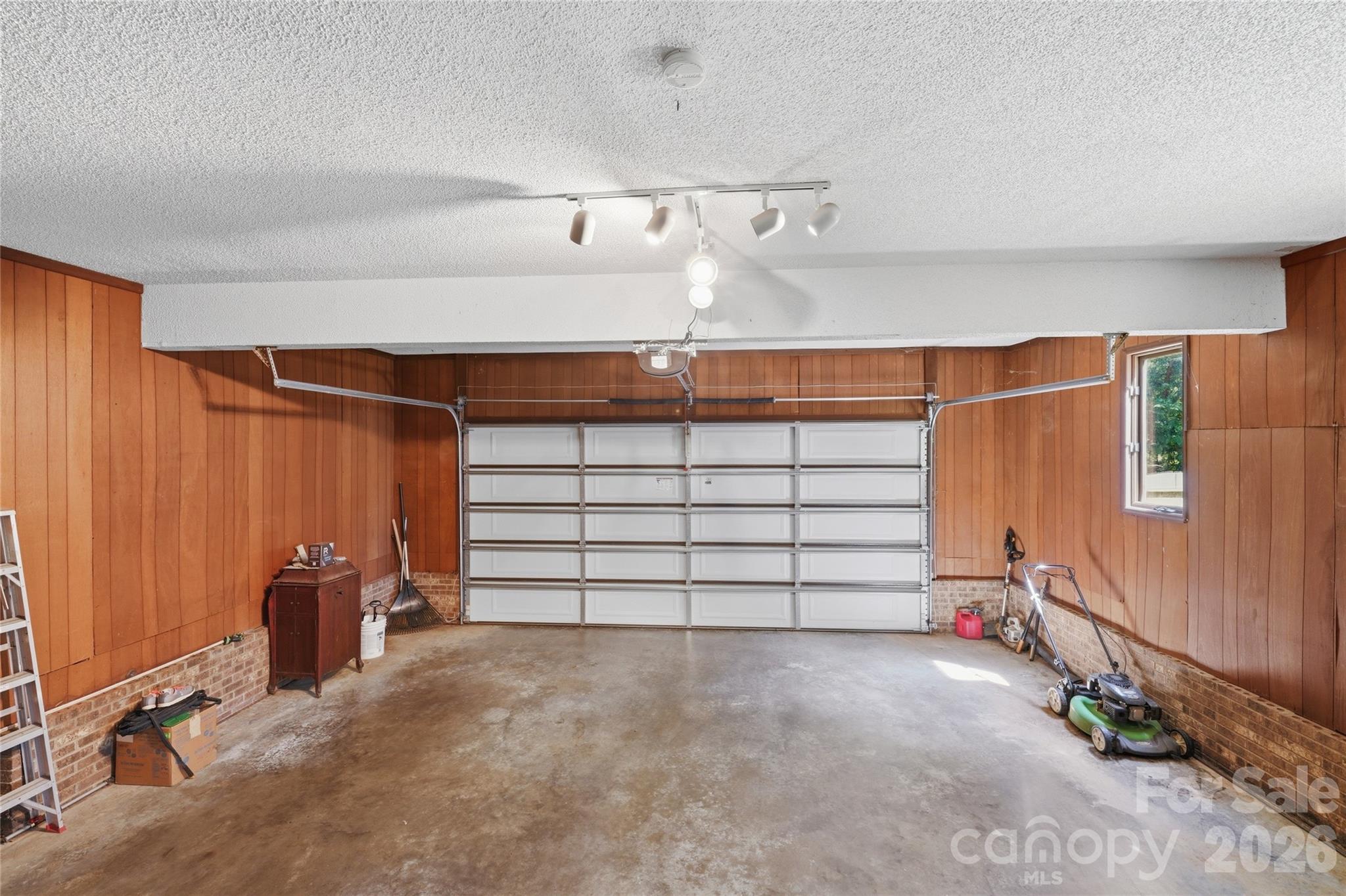 Photo 20 of 7040 Summer Place, Charlotte, NC