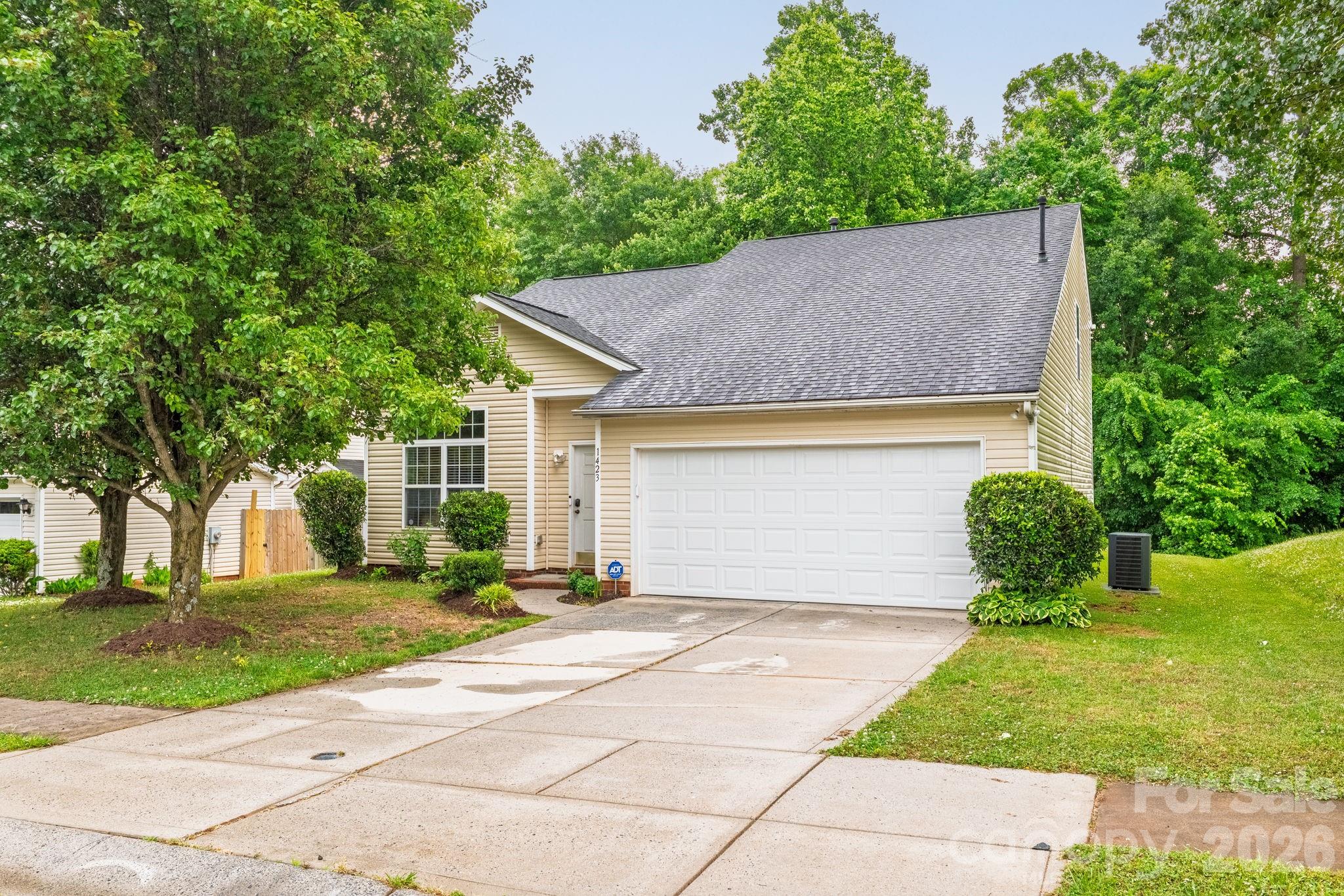 Photo 2 of 1423 Quail Street, Charlotte, NC