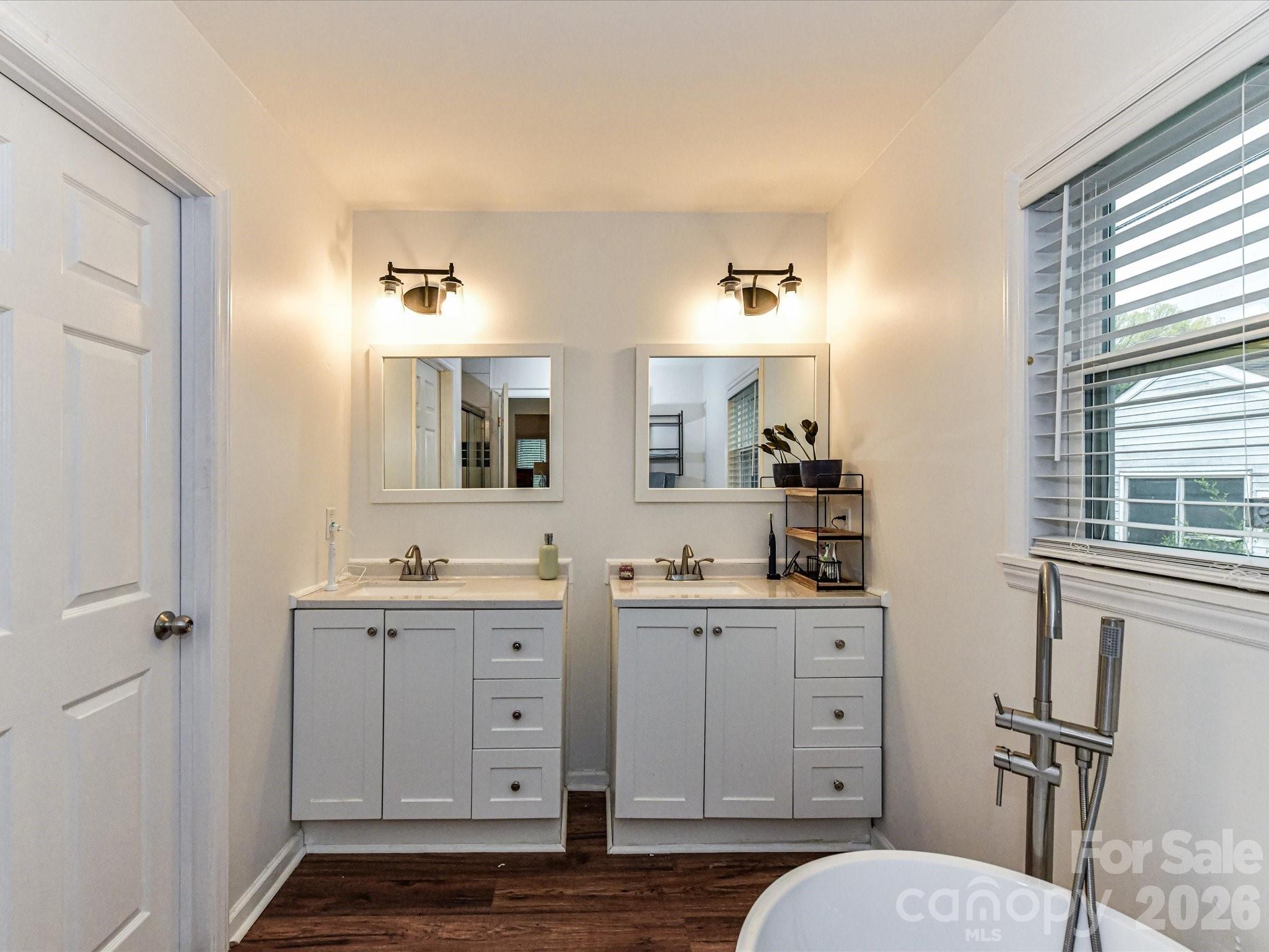 Photo 16 of 1240 Skyview Road, Charlotte, NC