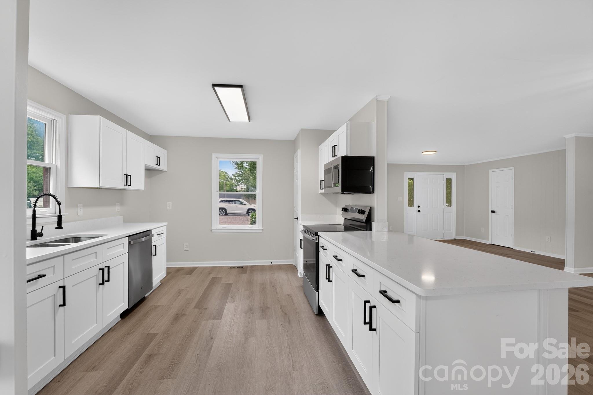 Photo 8 of 424 Kimbrook Court, Rock Hill, SC