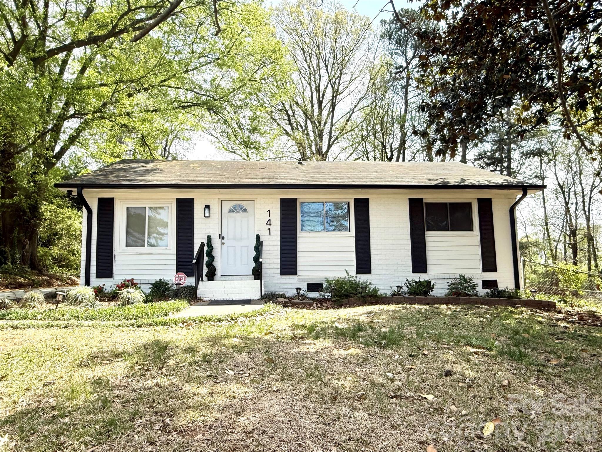 Photo 3 of 141 Short Hills Drive, Charlotte, NC