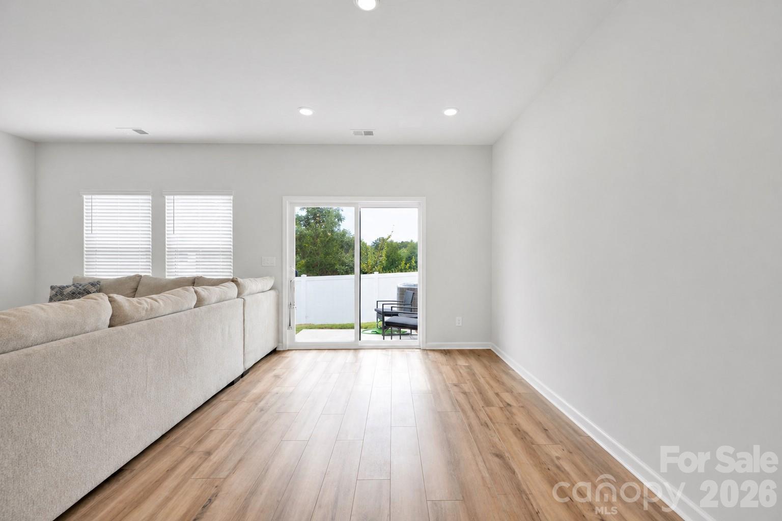 Photo 9 of 1021 Plumcrest Drive, Charlotte, NC