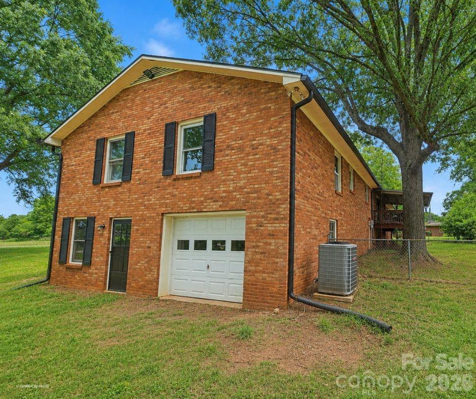 Photo 2 of 752 Hephzibah Church Road, Crouse, NC