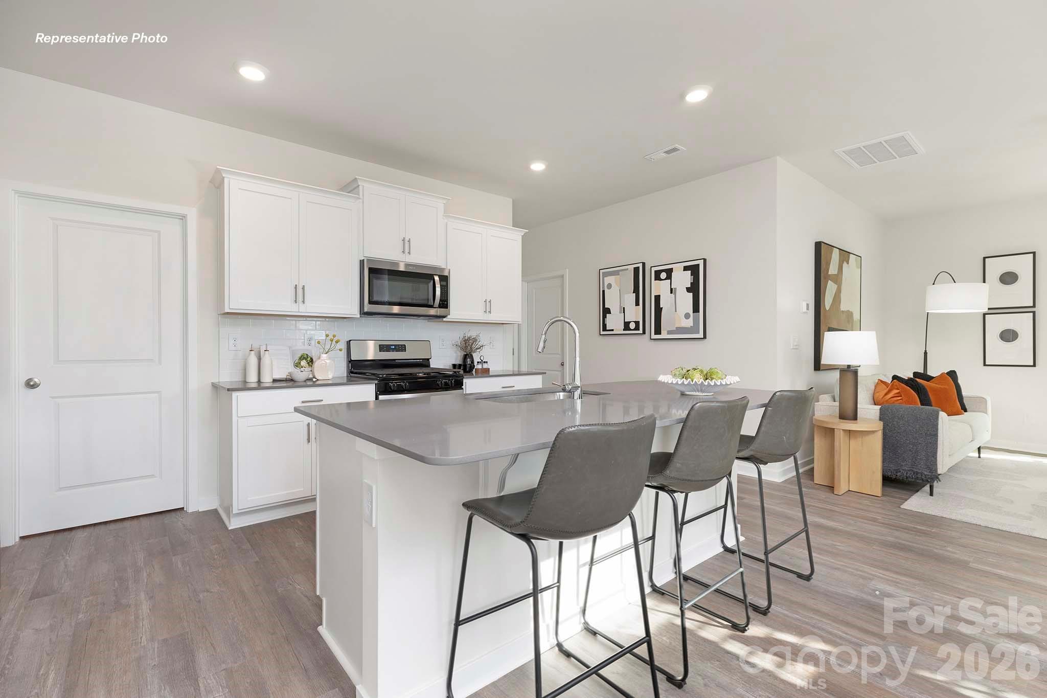 Photo 7 of 5121 Parker Forest Drive, Charlotte, NC