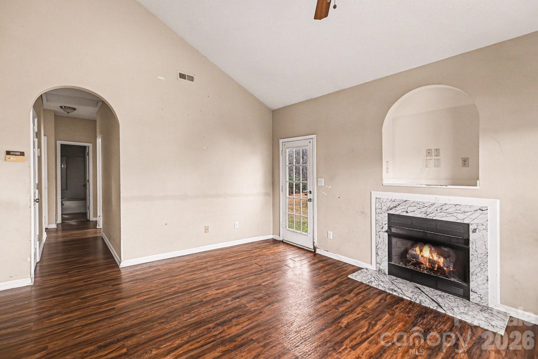 Photo 4 of 6648 Hampton Way Drive, Charlotte, NC