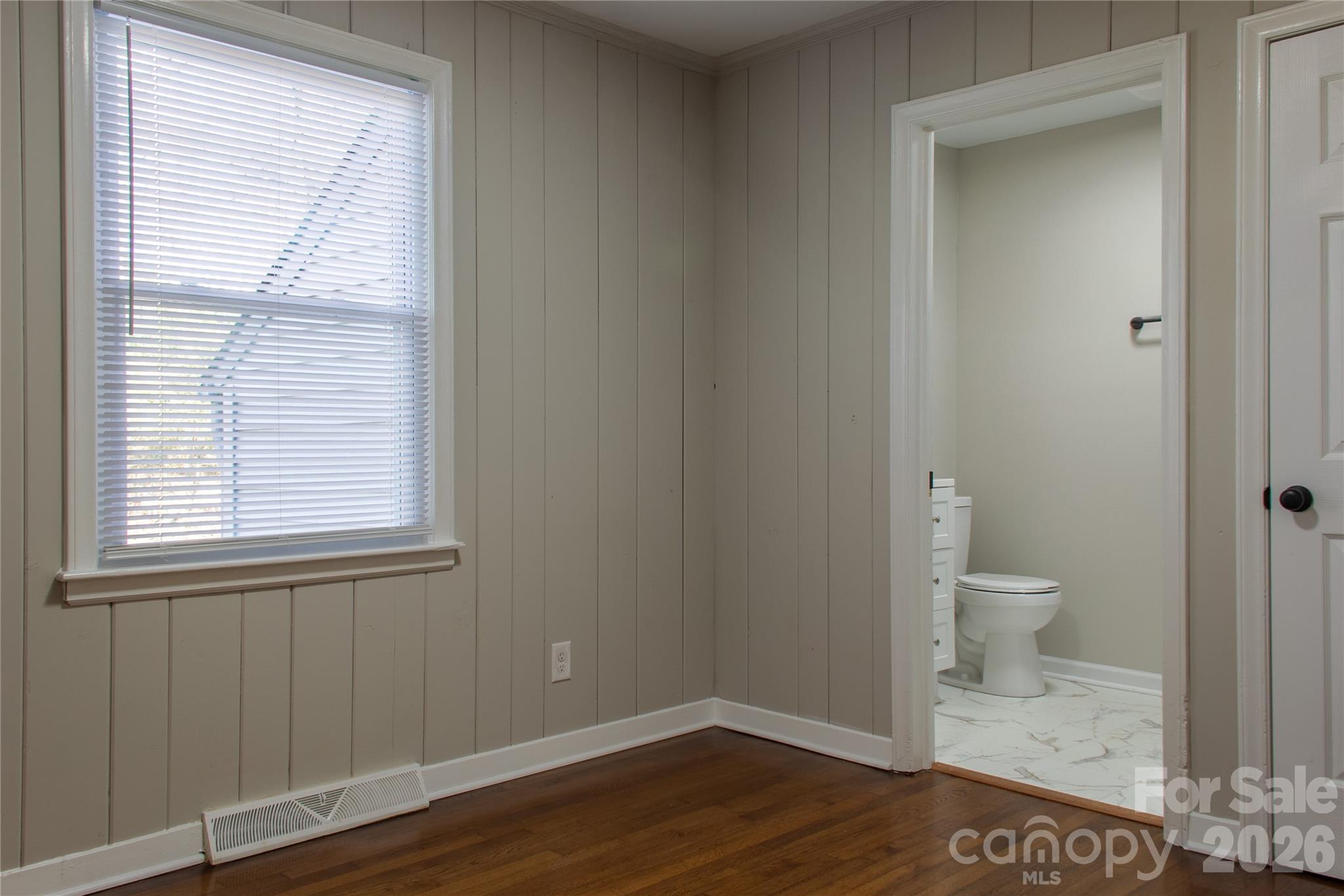 2854 Burbank Drive, Charlotte, NC - photo 7 of 18