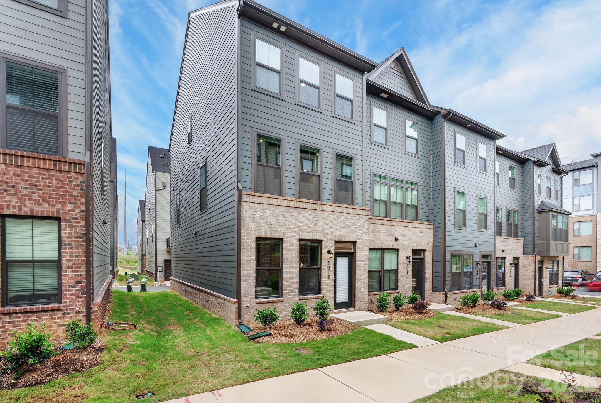 6019 Fonsac Lane2007A, Charlotte, NC - photo 1 of 34