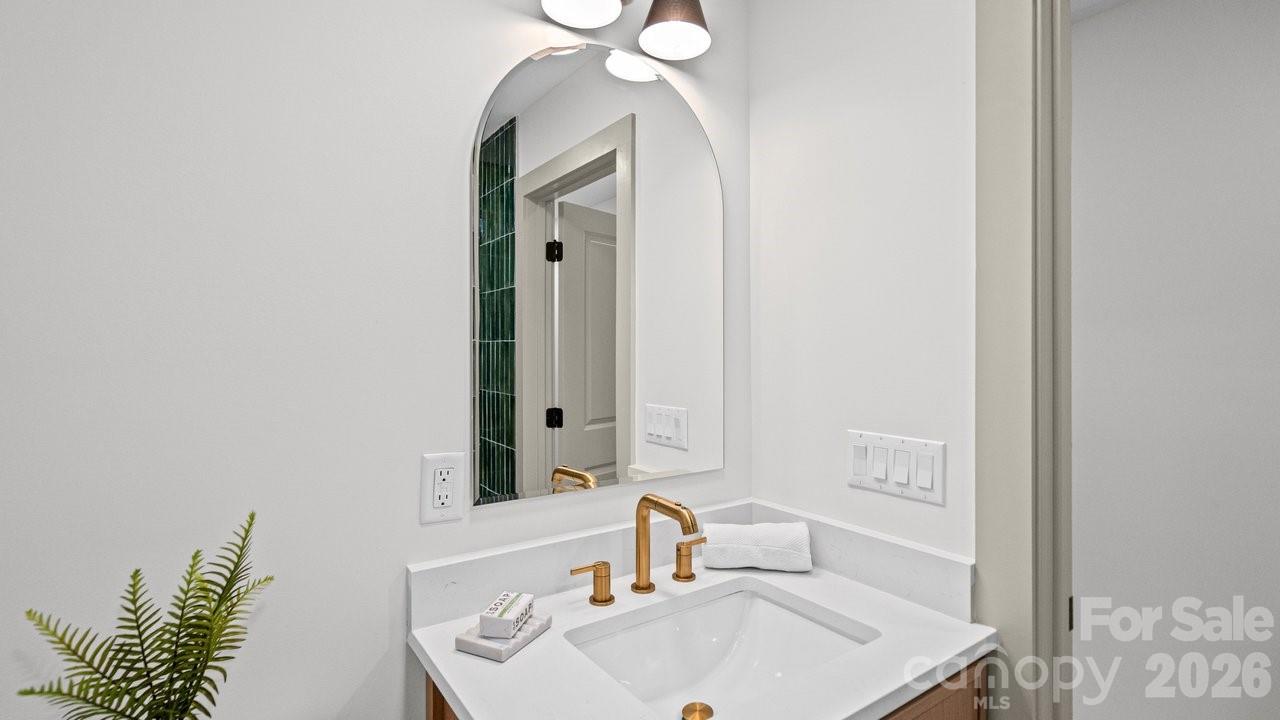 Photo 29 of 409 Scaleybark Road, Charlotte, NC