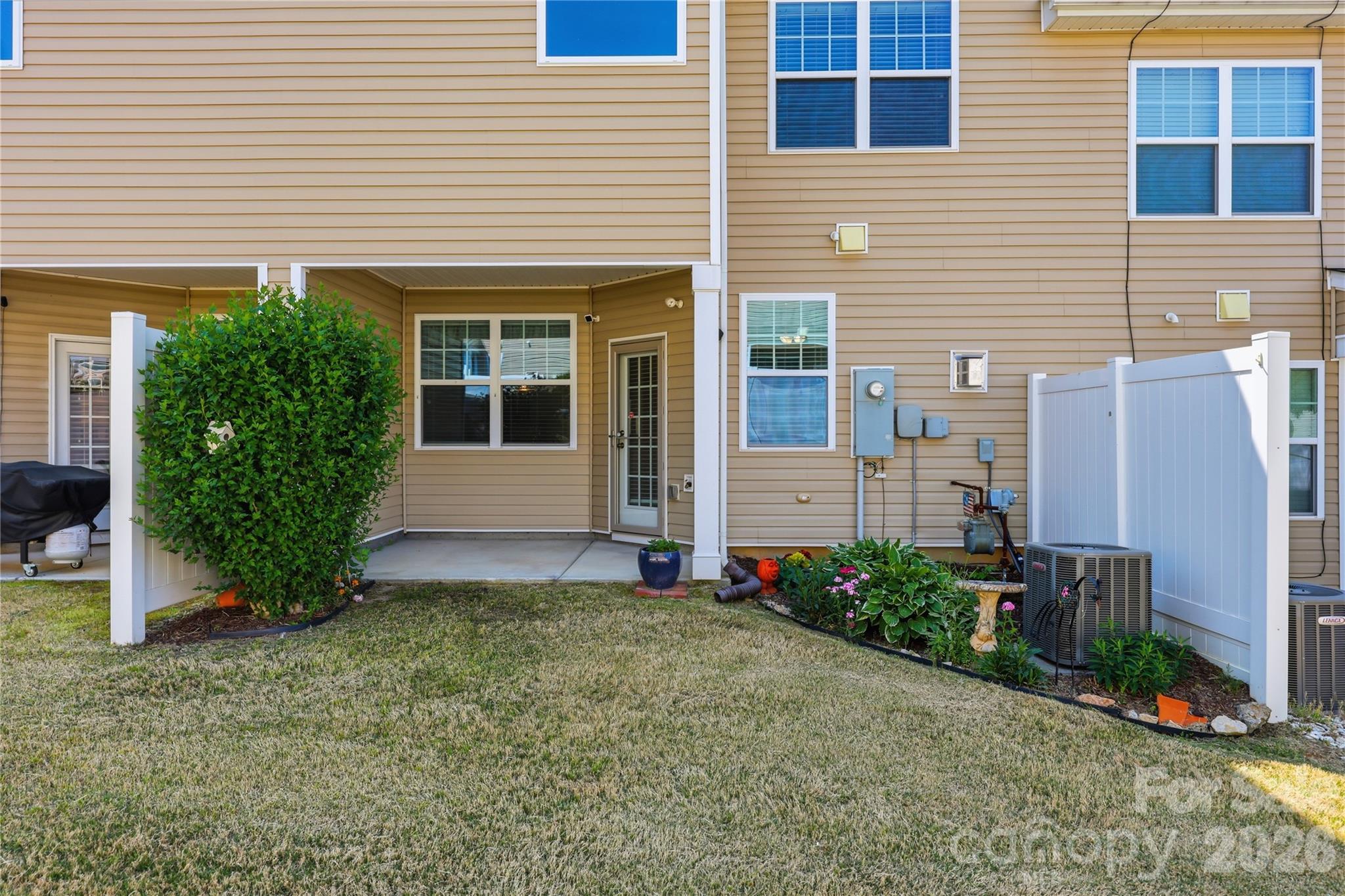 7431 Calhoun Falls Drive, Rock Hill, SC - photo 17 of 21