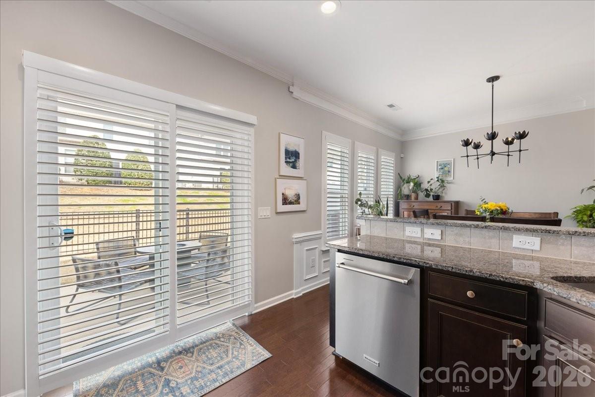 2434 Royal York Avenue, Charlotte, NC - photo 15 of 37