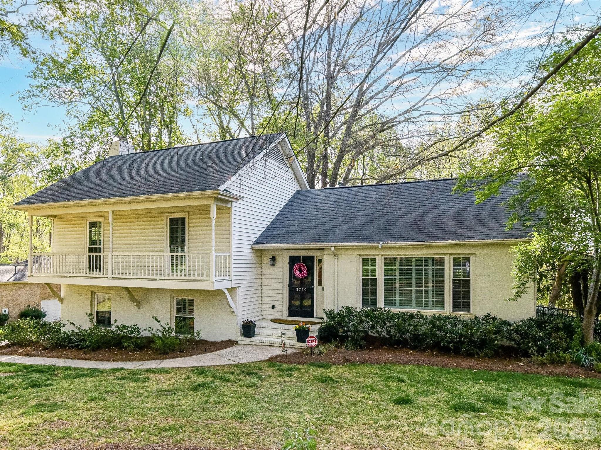 Photo 2 of 3719 Huckleberry Road, Charlotte, NC