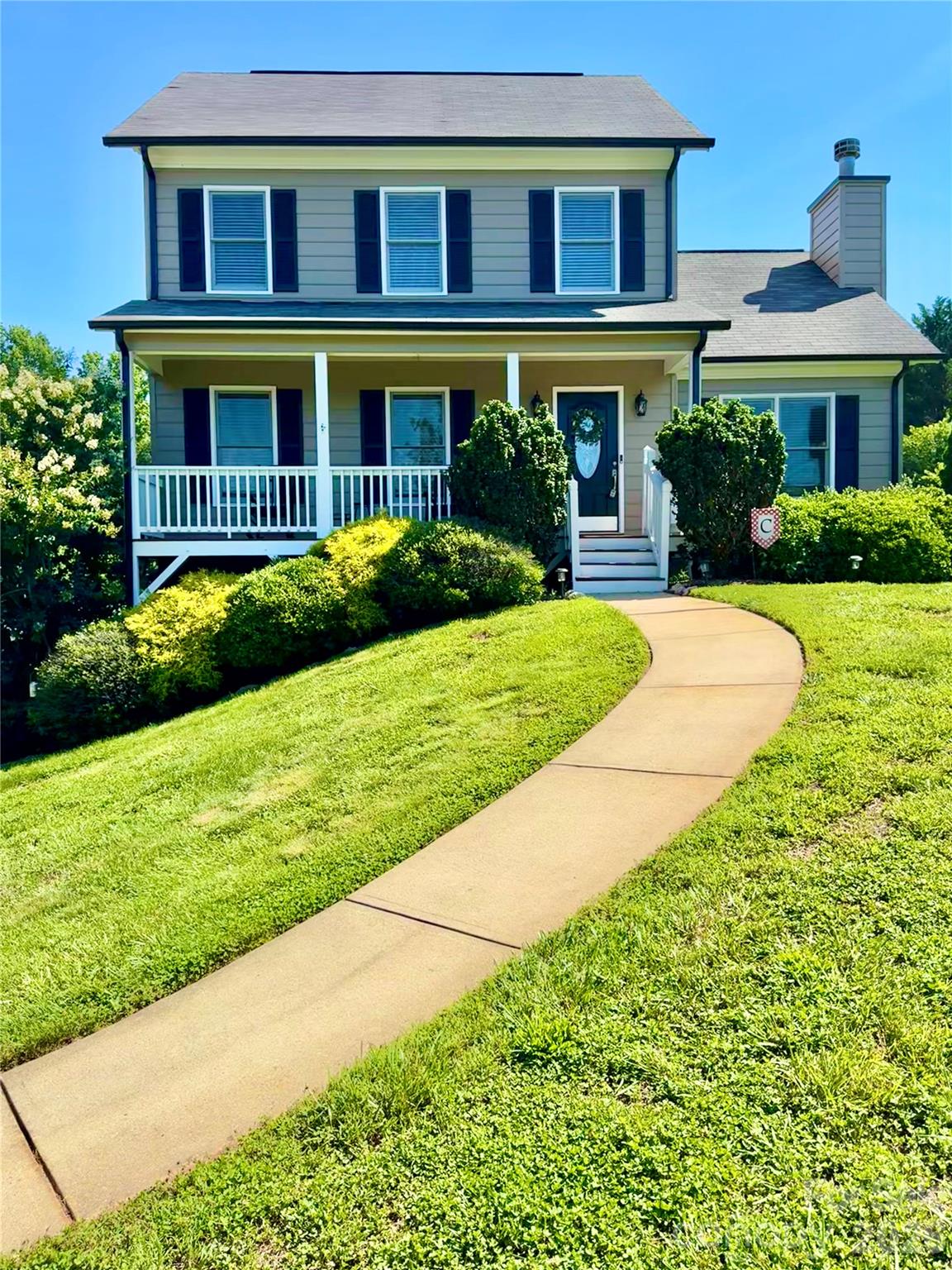 1688 Buffett Circle, Hickory, NC