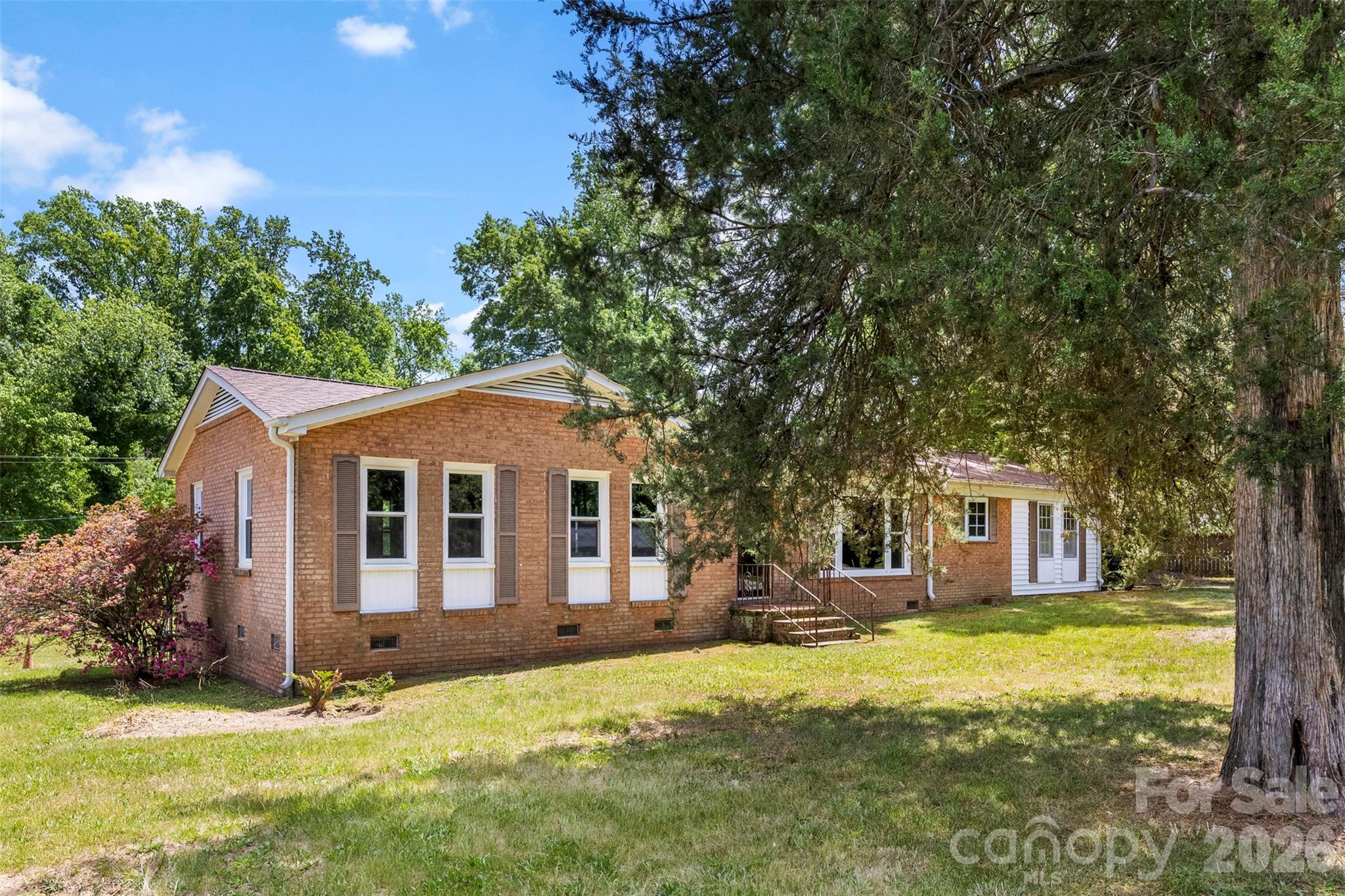 Photo 4 of 8315 Westbourne Drive, Charlotte, NC
