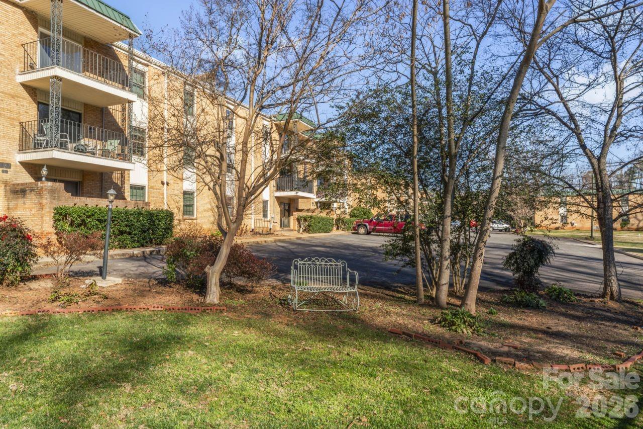 Home for sale at 4747 Hedgemore DriveB, Charlotte, NC — photo 1 of 37