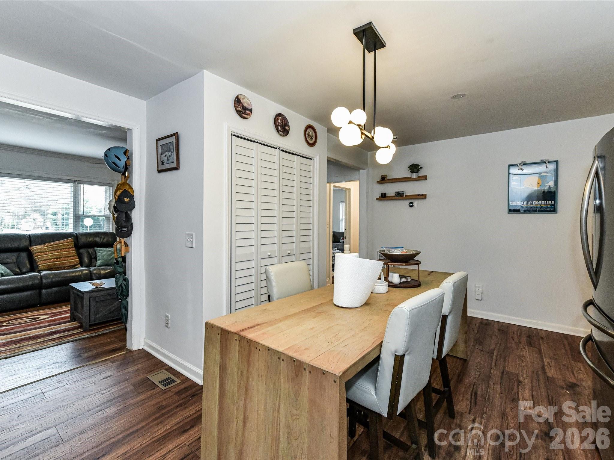 Photo 6 of 1240 Skyview Road, Charlotte, NC