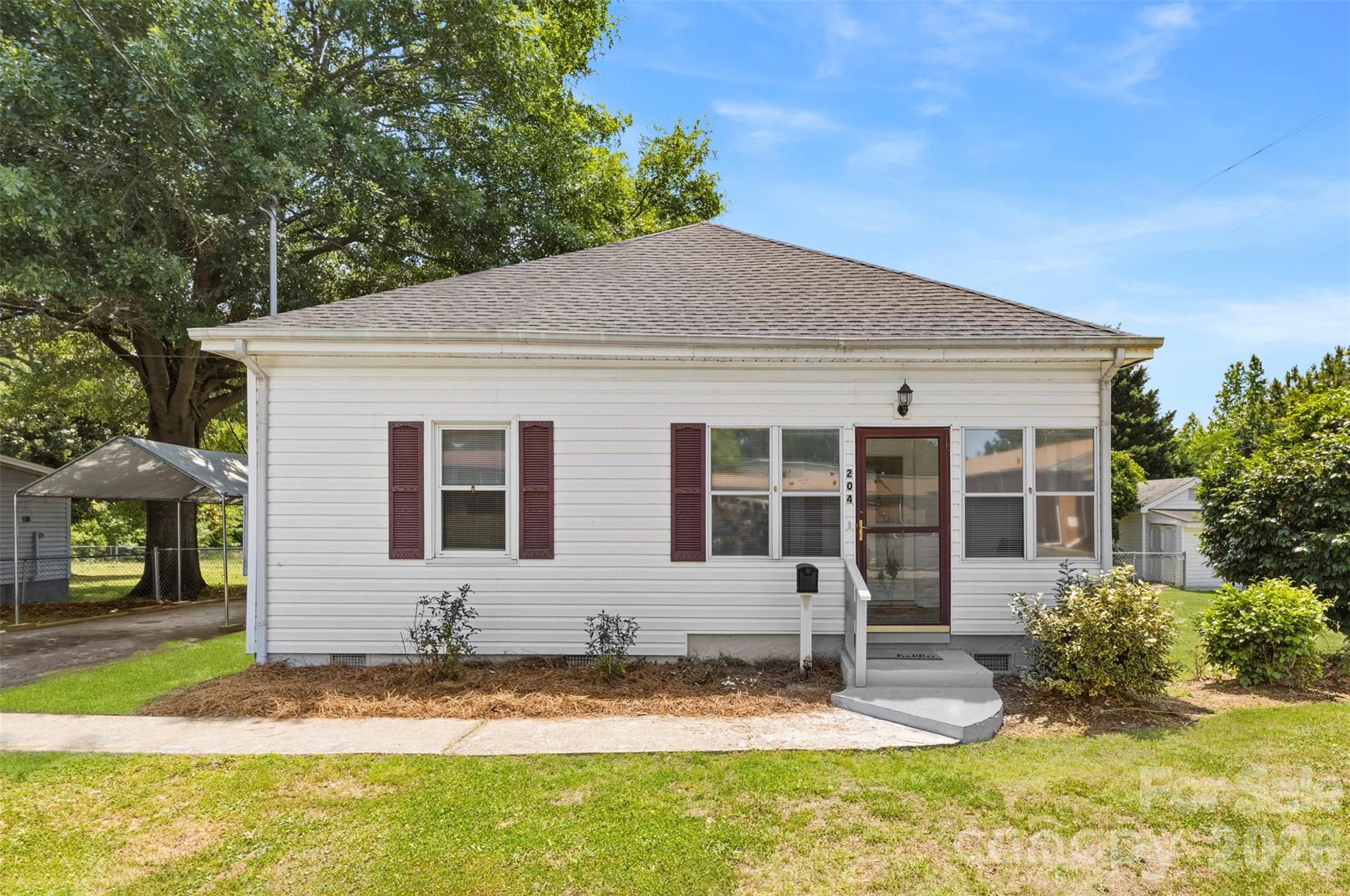 204 Hampshire Lane, Clover, SC - photo 1 of 1