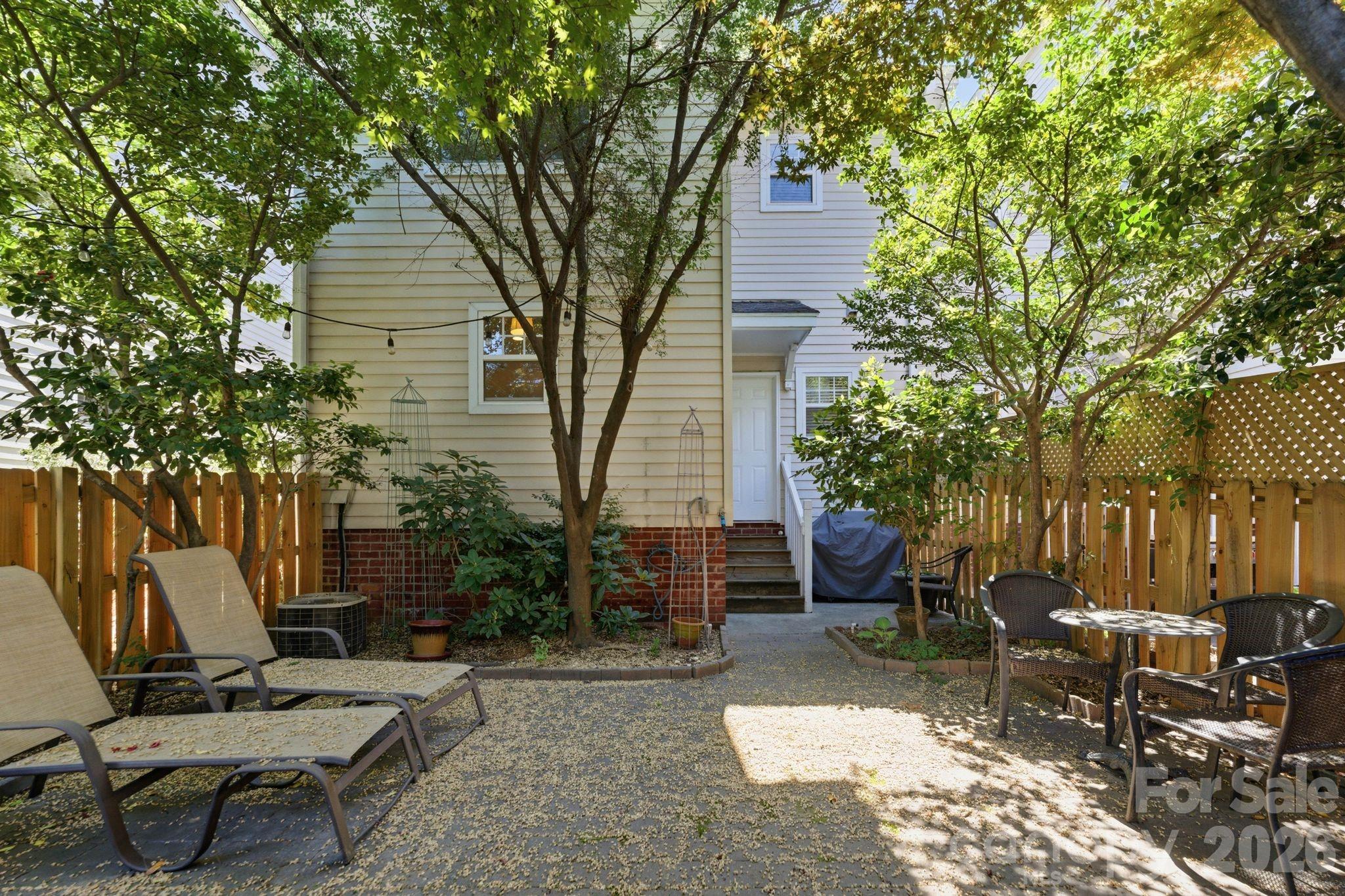 Photo 5 of 1016 W 1st Street, Charlotte, NC