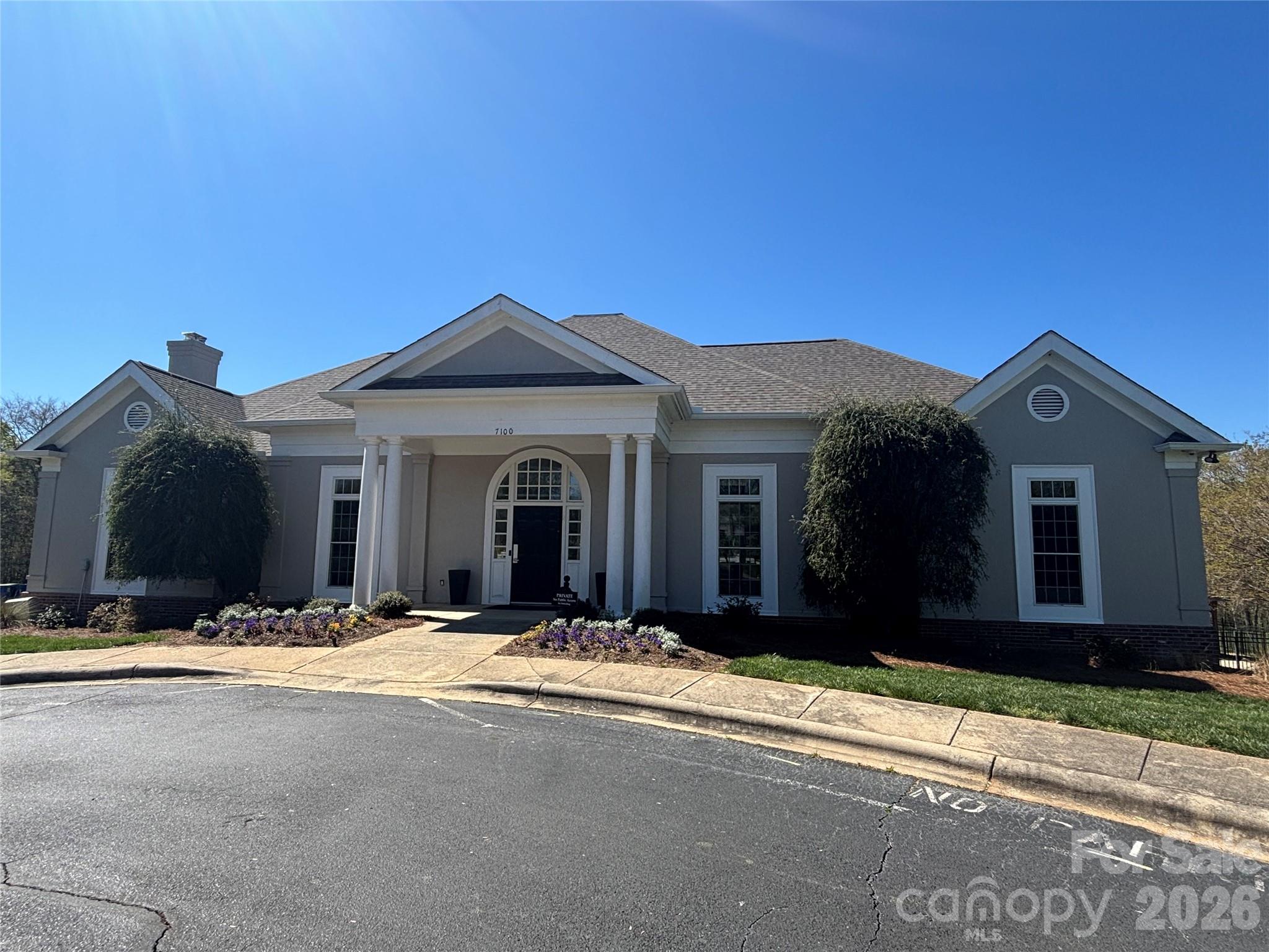 Photo 29 of 6930 Beverly Springs Drive, Charlotte, NC
