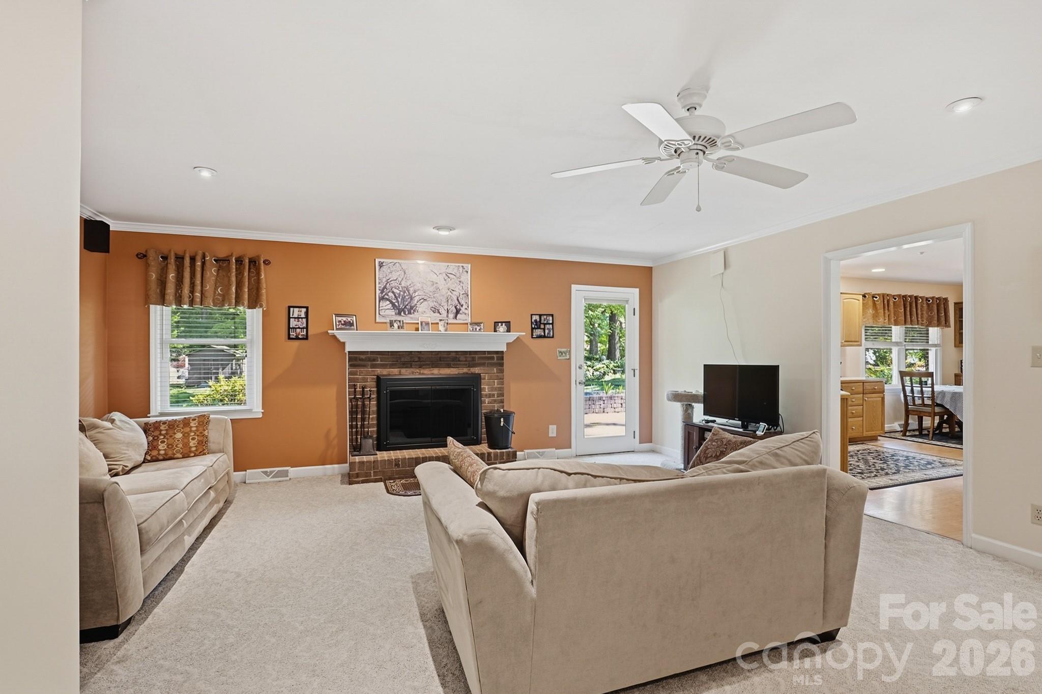 4323 Creemore Drive, Charlotte, NC - photo 3 of 34