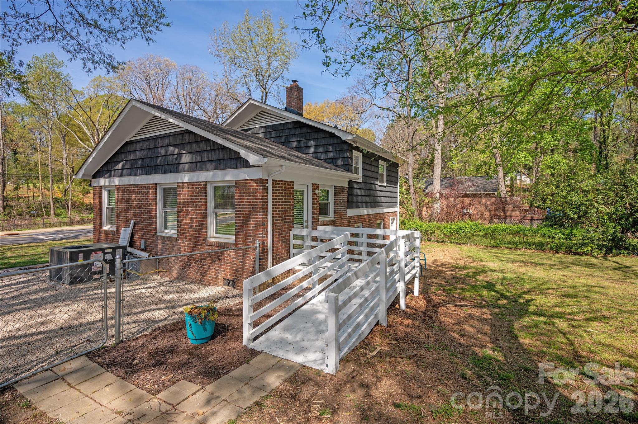 Photo 38 of 5412 Milhaven Lane, Charlotte, NC