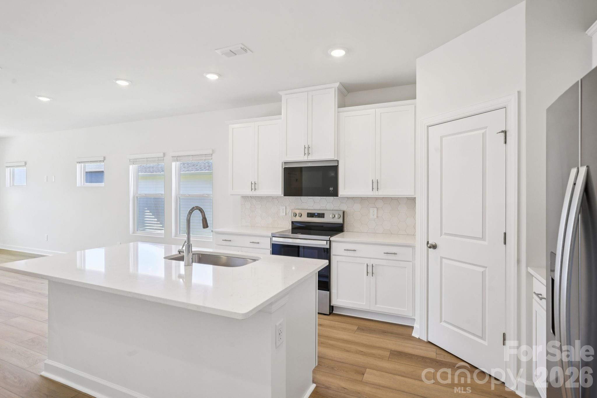 1419 Blue Jay Street, Newton, NC - photo 4 of 28