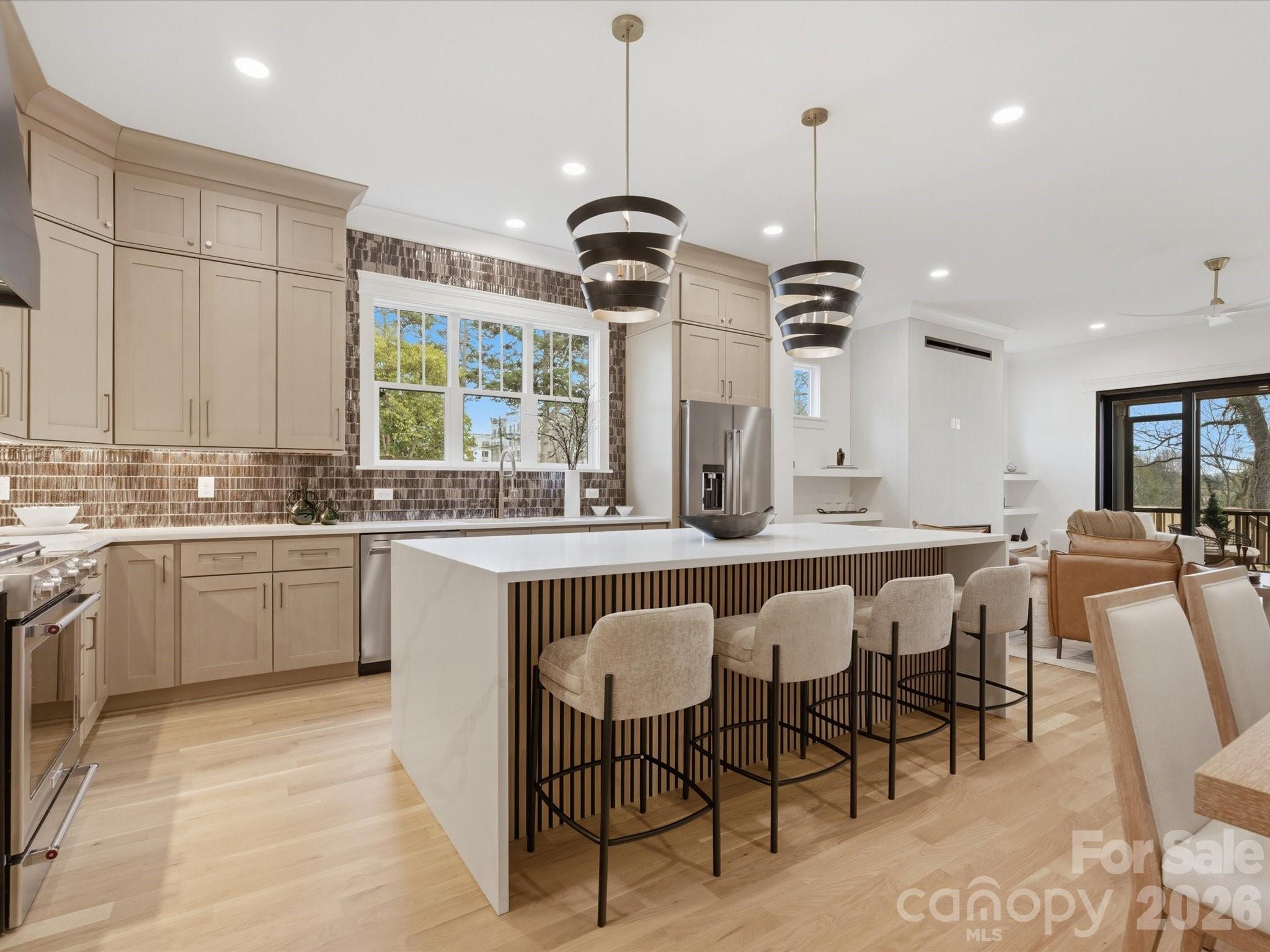 431 W Peterson Drive, Charlotte, NC - photo 2 of 49