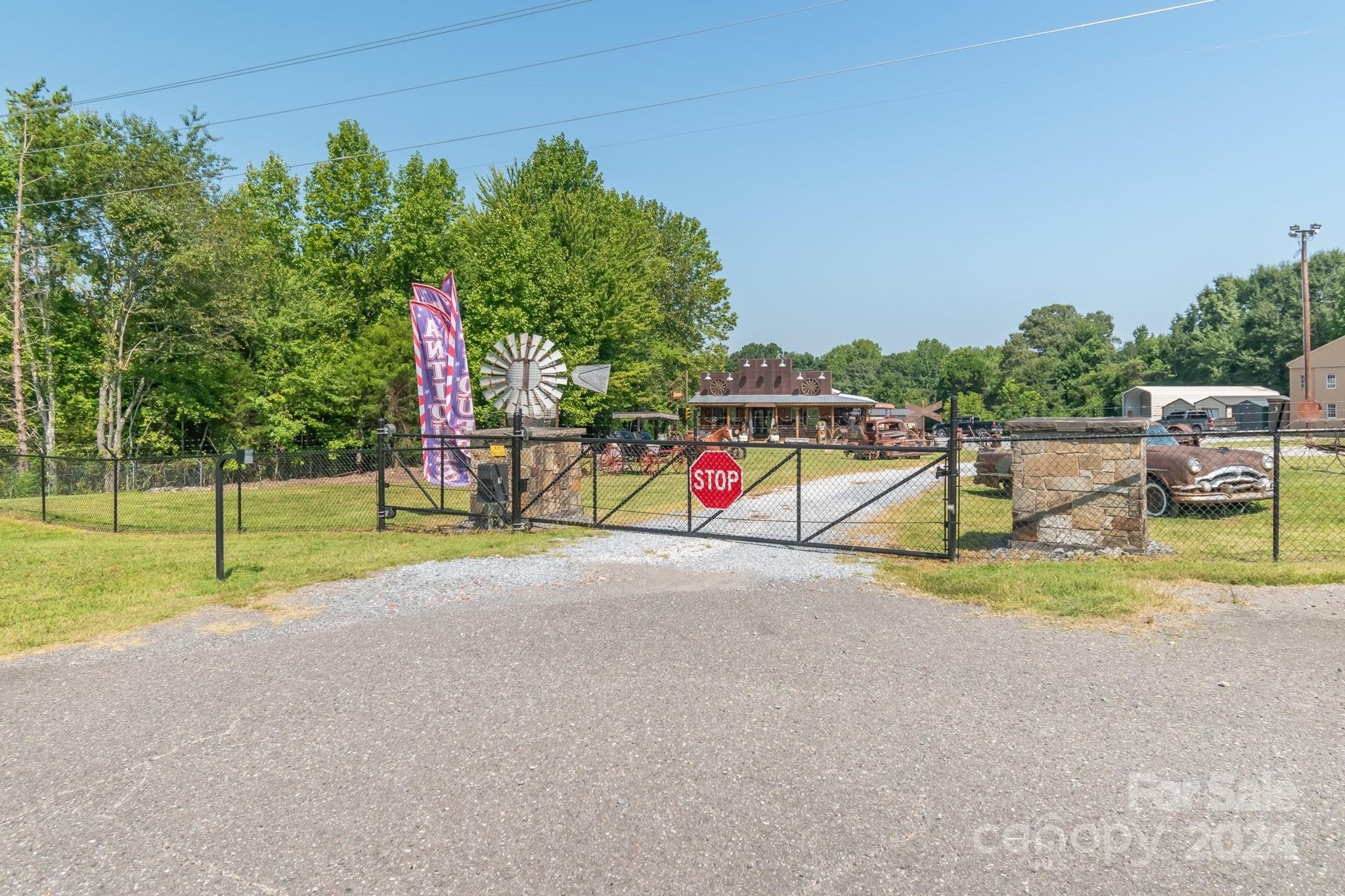 Home for sale at 5067 E Dixon Boulevard, Kings Mountain, NC — photo 33 of 43
