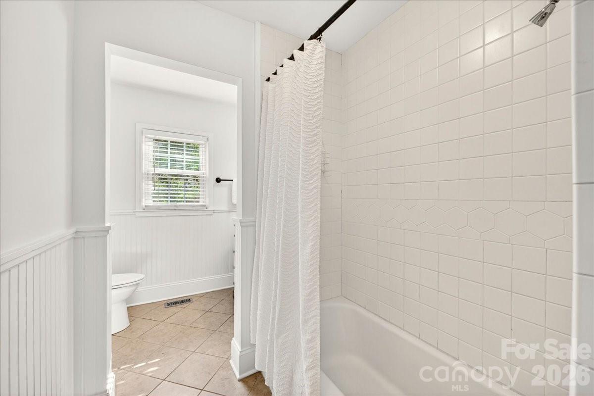 Photo 24 of 1333 Woodland Drive, Charlotte, NC