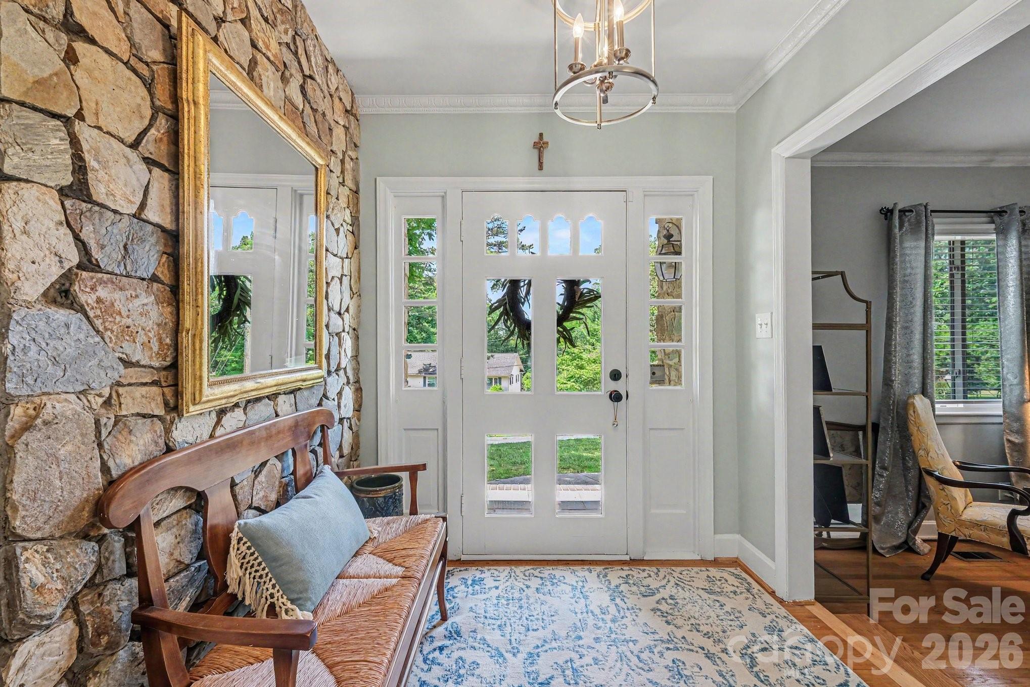 6641 Brookmeade Drive, Charlotte, NC - photo 5 of 32