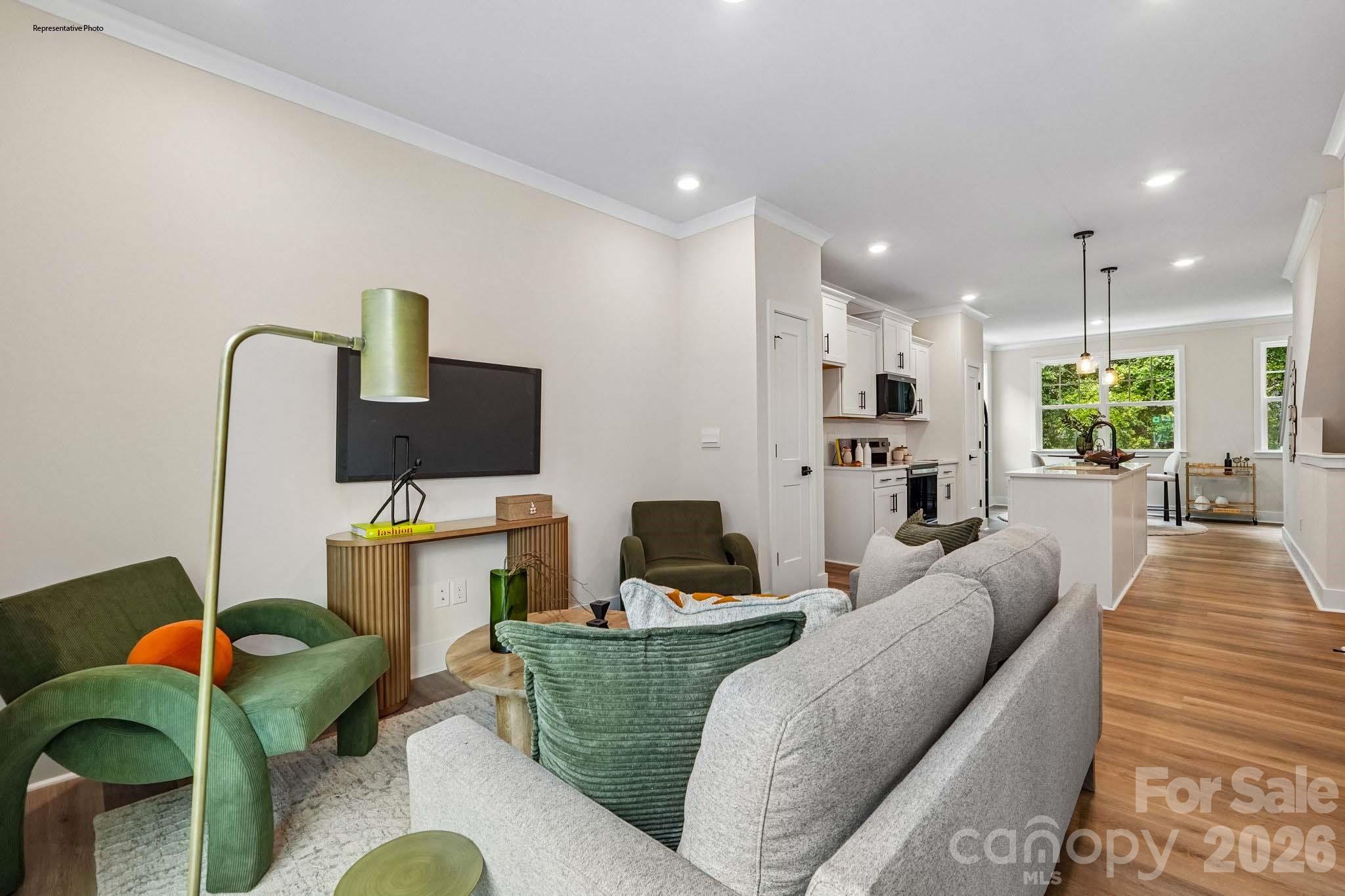Photo 4 of 711 Silvertree Way, Charlotte, NC