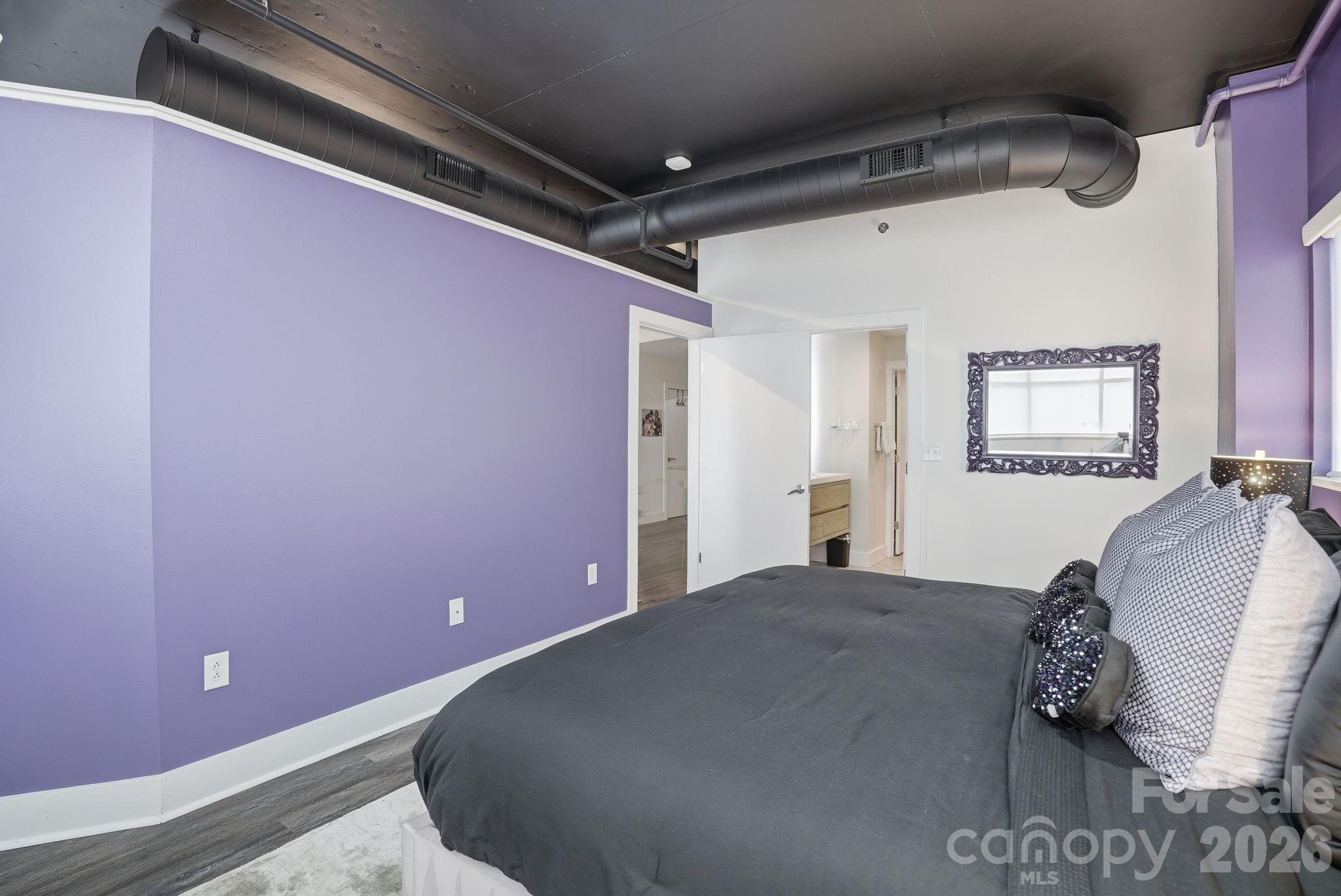 Photo 8 of 505 E 6th Street1006, Charlotte, NC