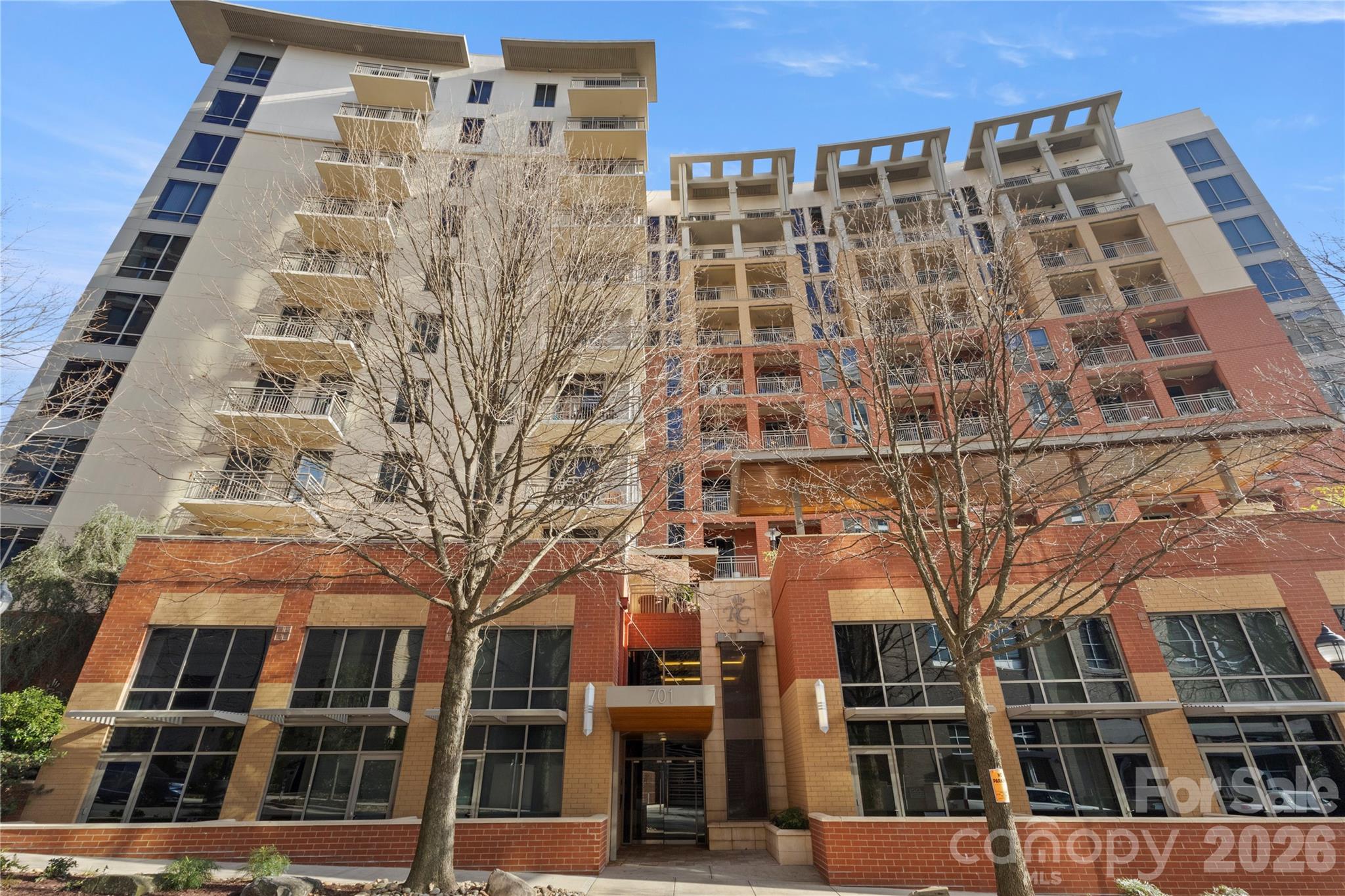 Home for sale at 701 Royal Court603, Charlotte, NC — photo 1 of 32