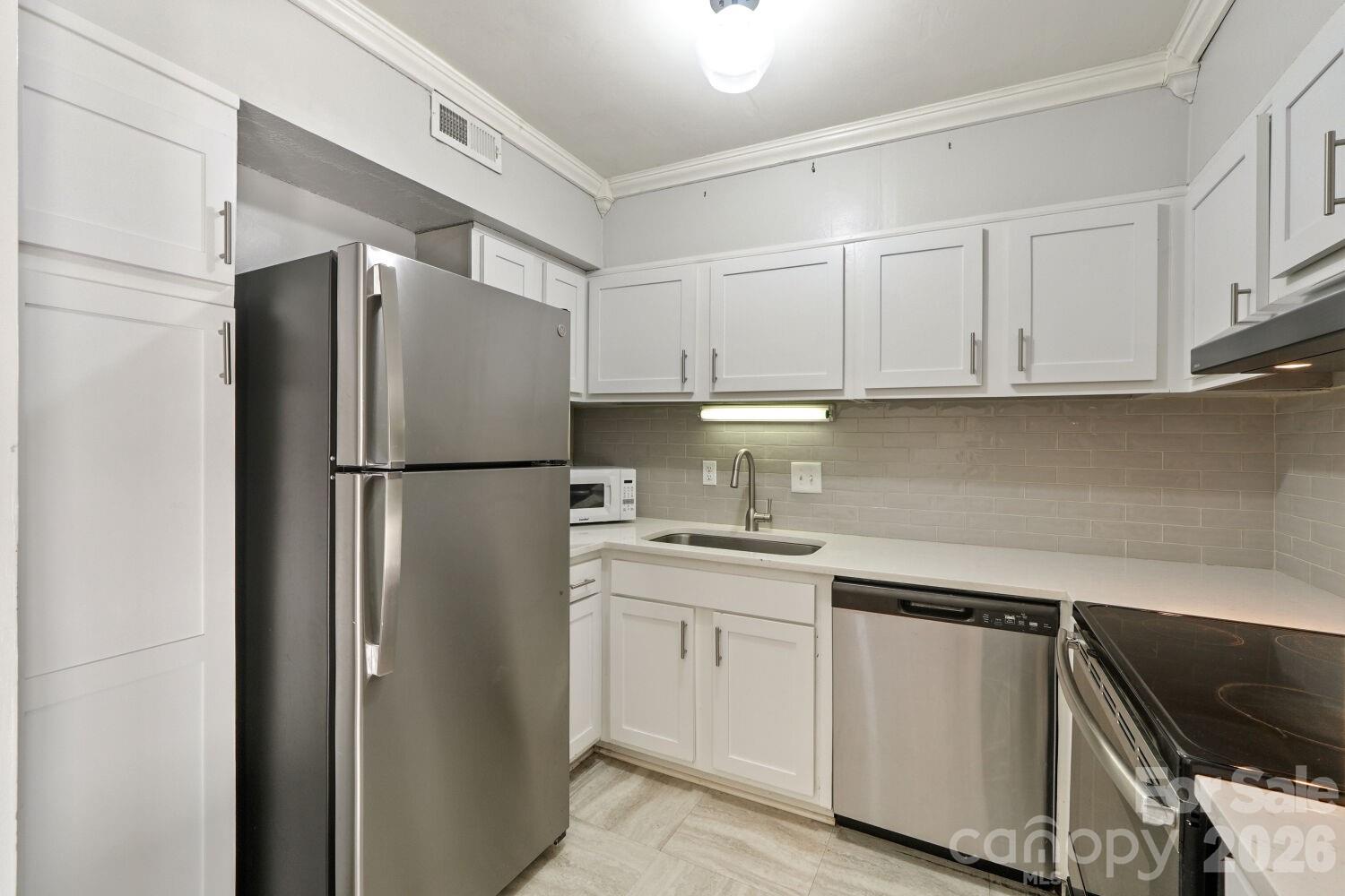 Photo 11 of 2610 Park RoadB, Charlotte, NC
