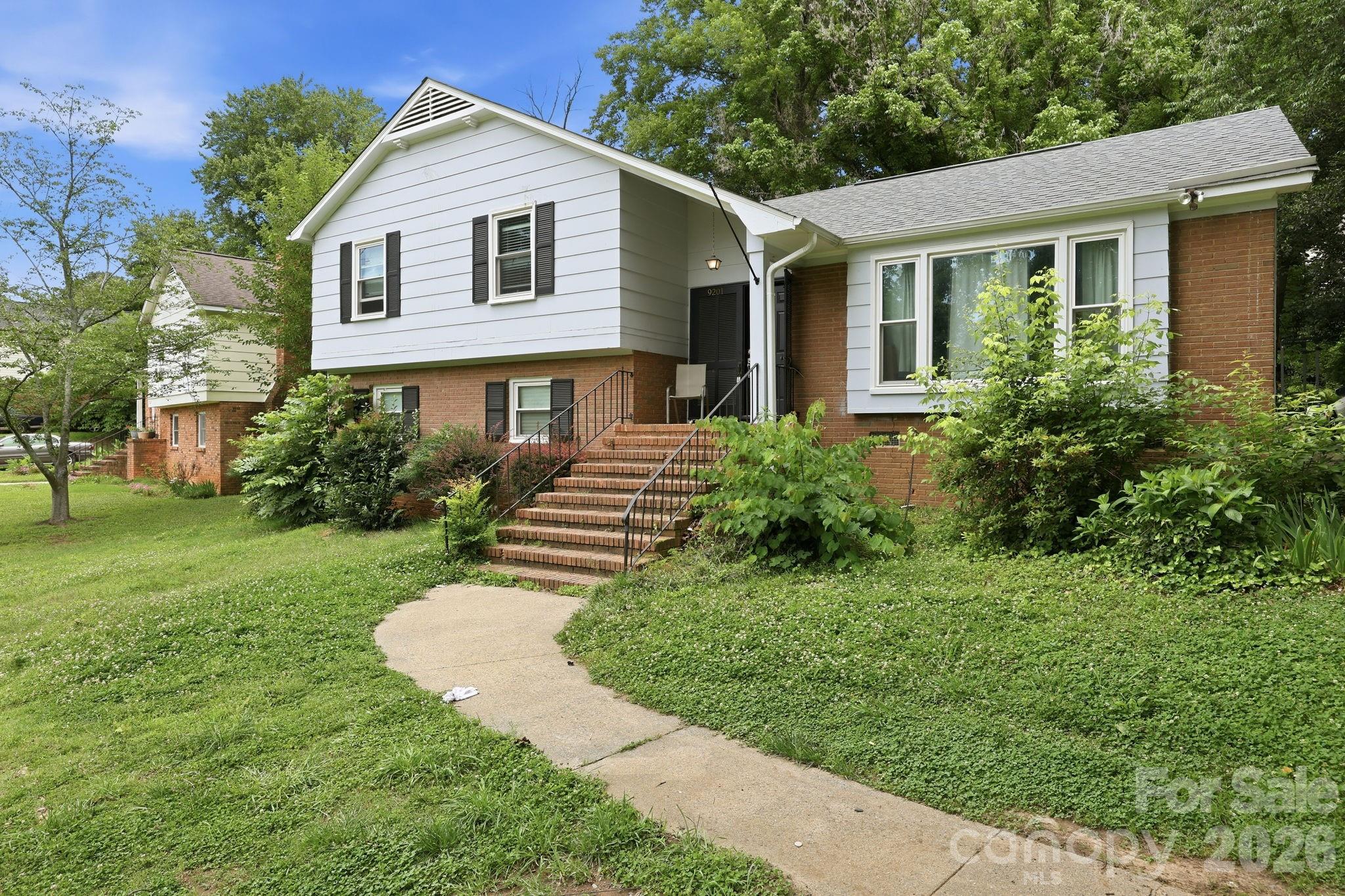 Photo 4 of 9201 Sandburg Avenue, Charlotte, NC