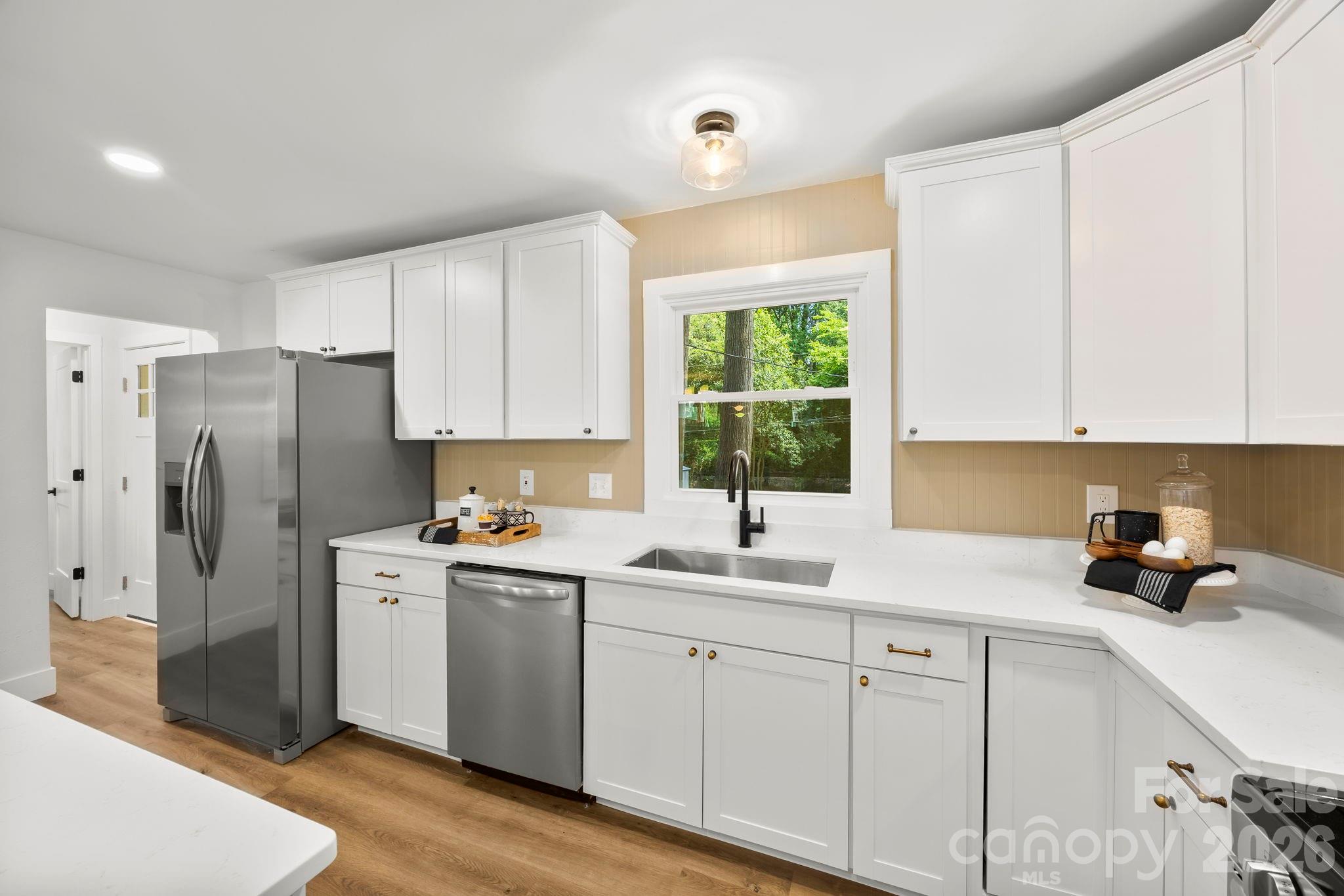 Photo 9 of 4211 Dunwoody Drive, Charlotte, NC
